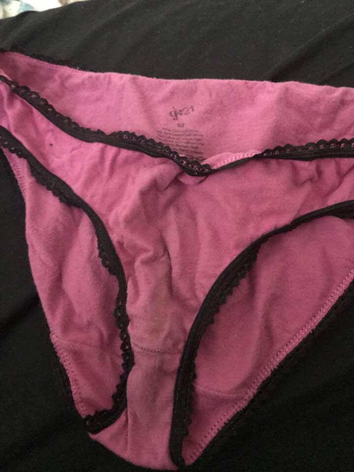 Sisters panties | Scrolller