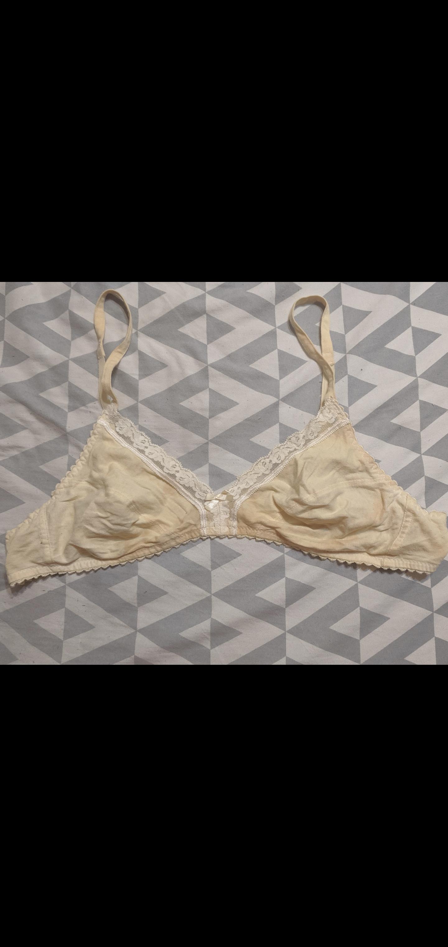 Sister's training bra from 1997 | Scrolller