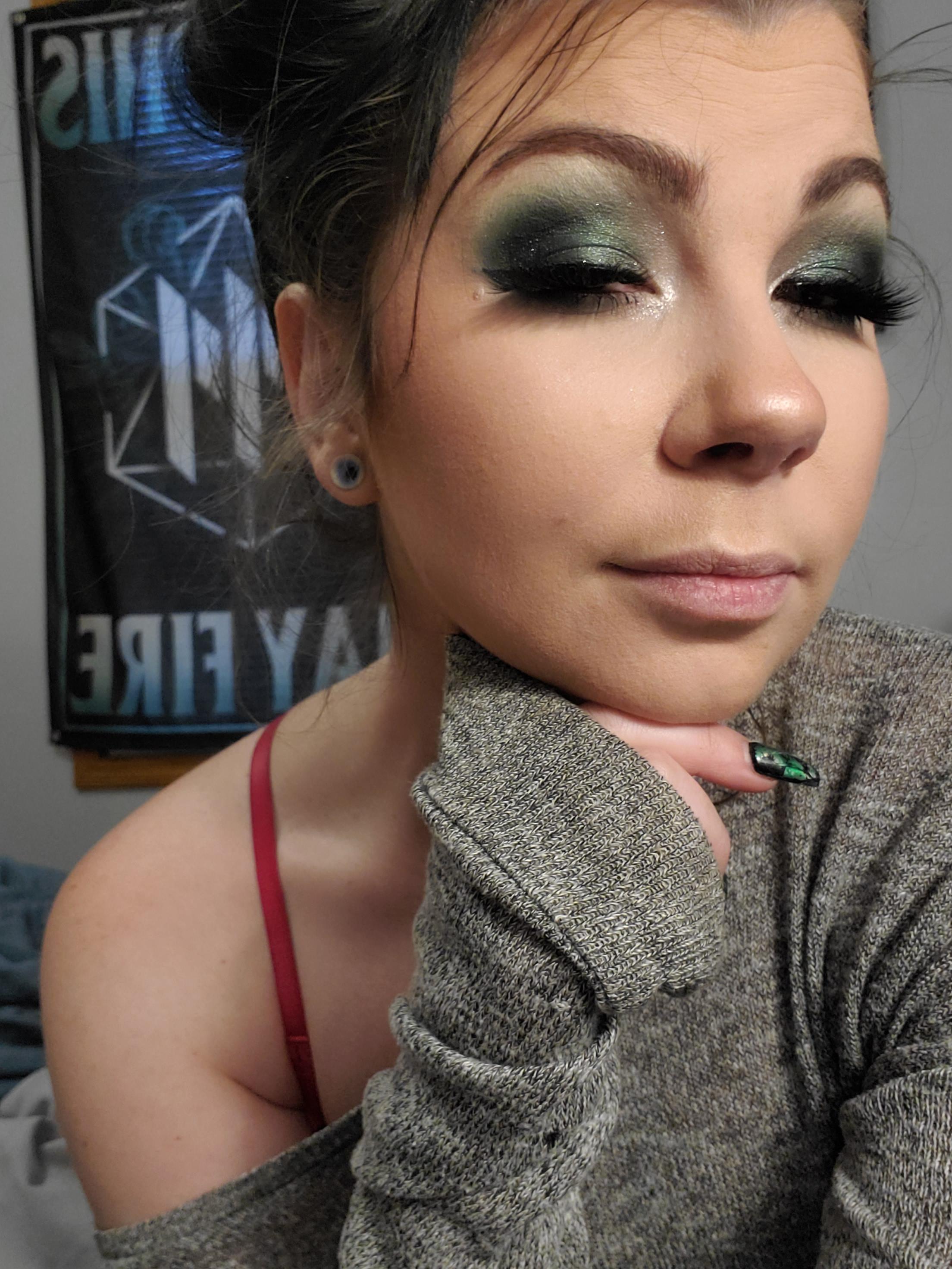 Slayed this look 💋 | Scrolller