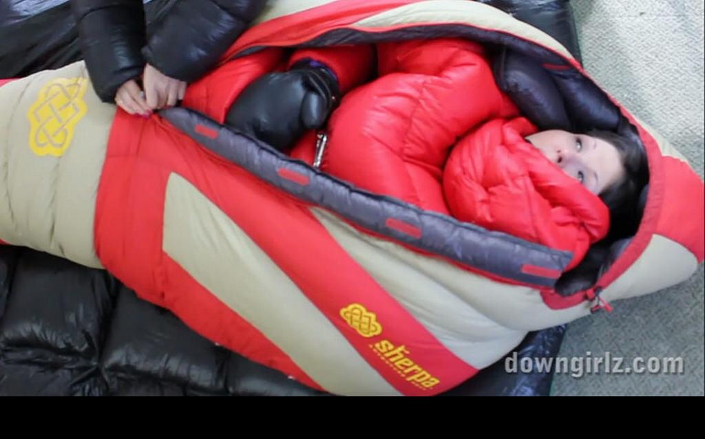Sleeping bag | Scrolller