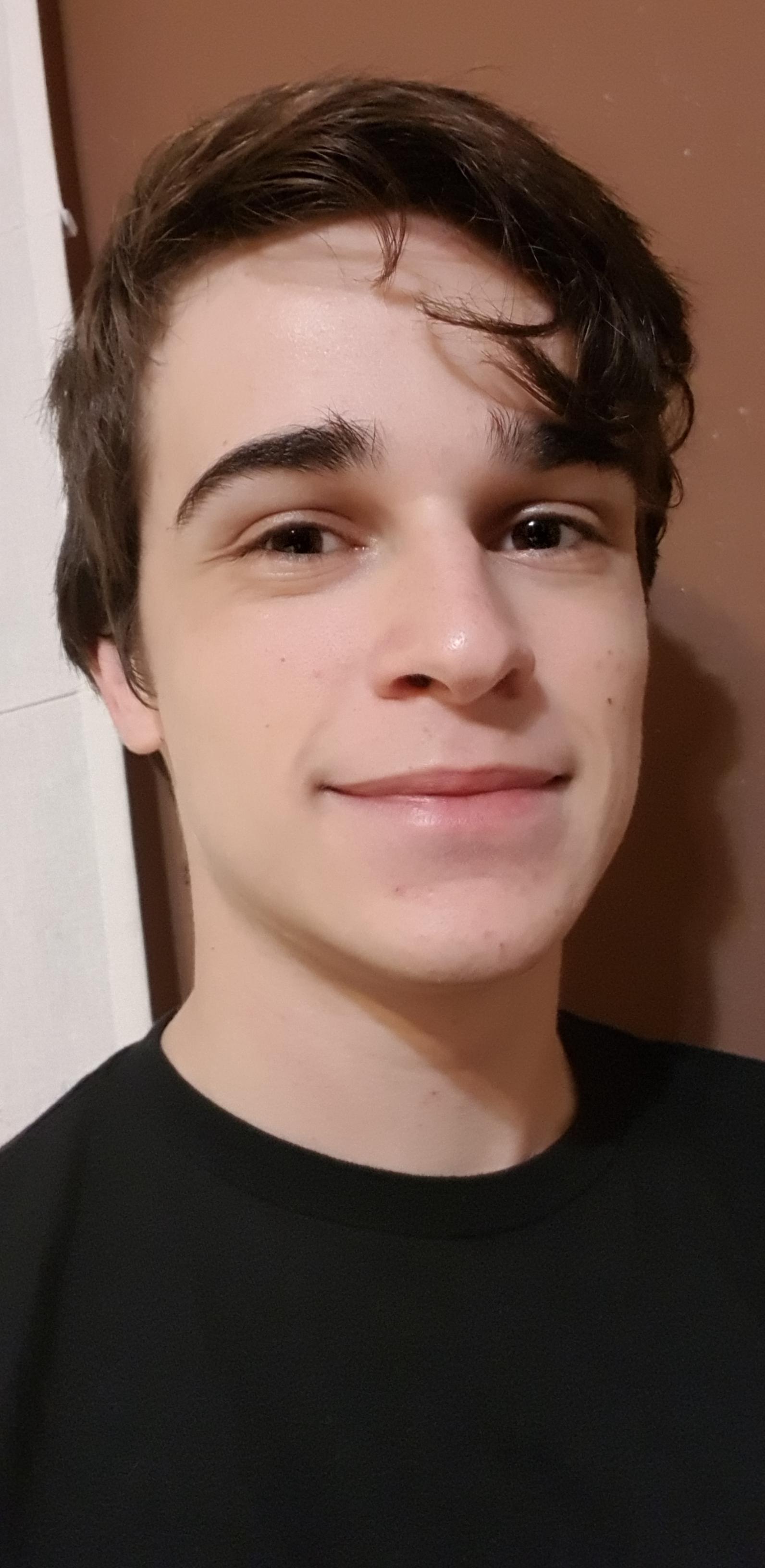 Sleepy first post here | Scrolller