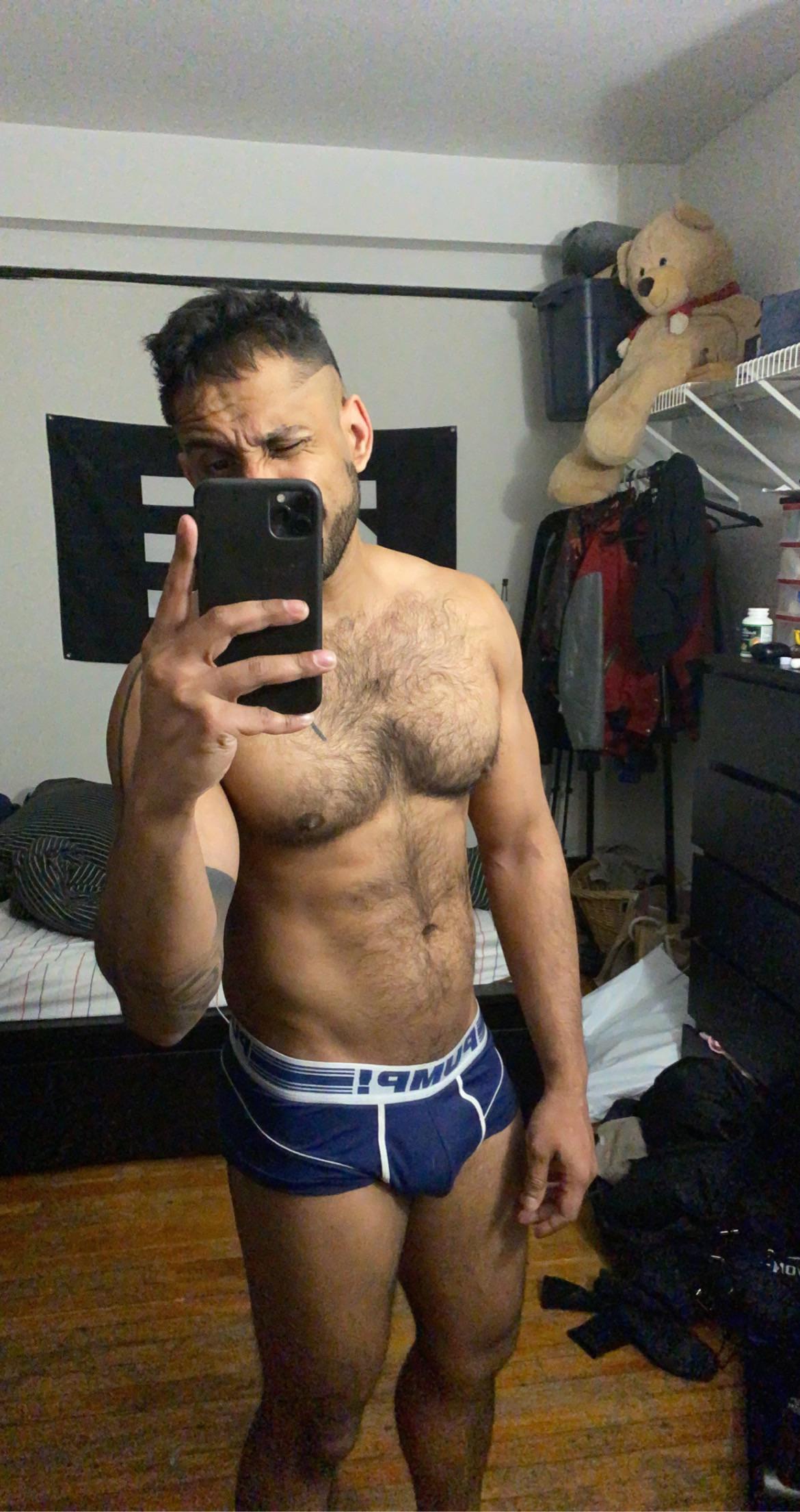 Slowly leaning out and all that | Scrolller