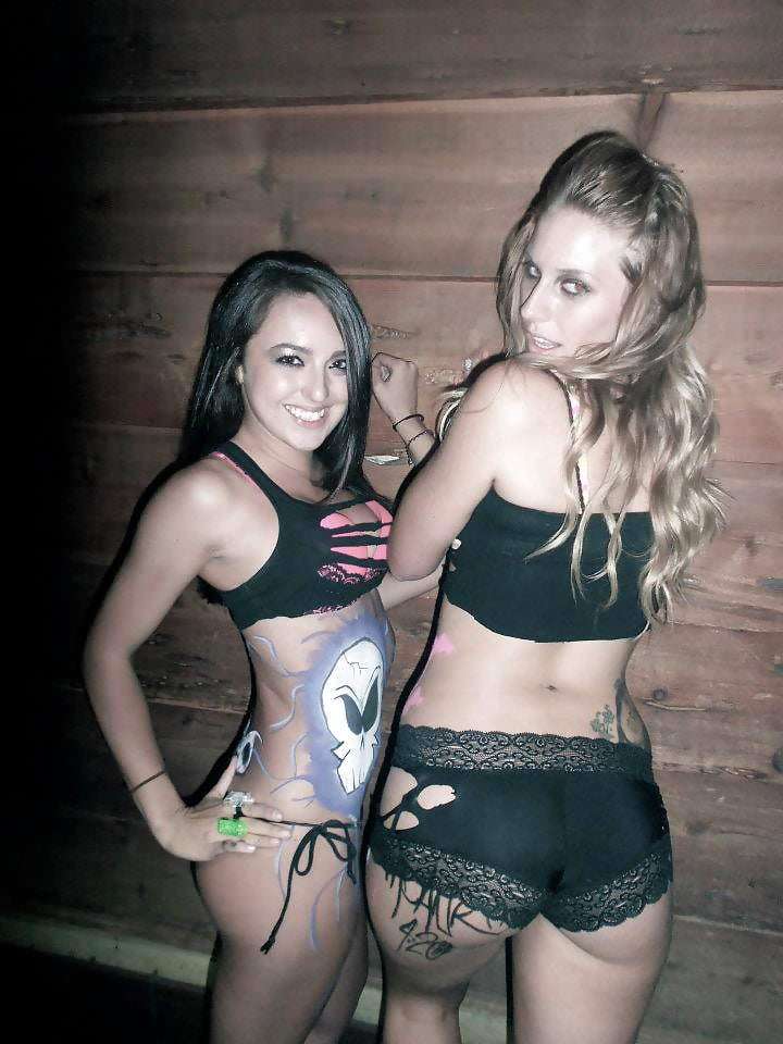 Slutty Duo | Scrolller