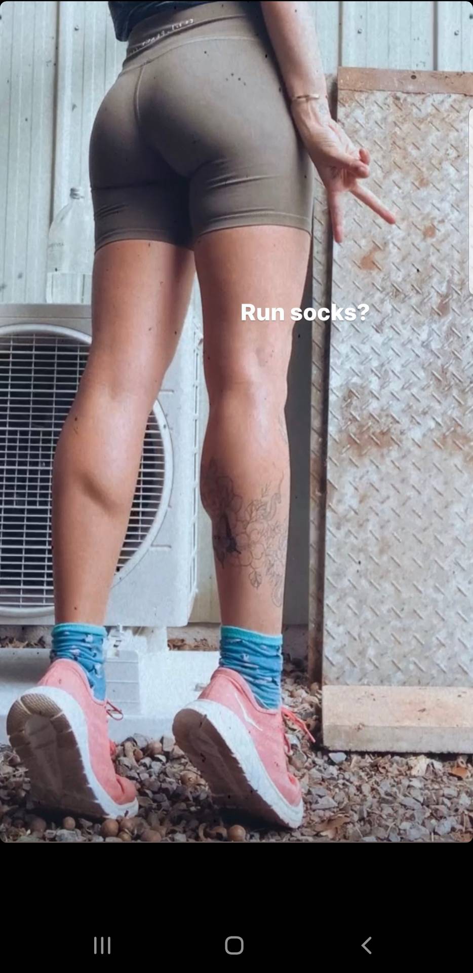 Small booty lives matter | Scrolller