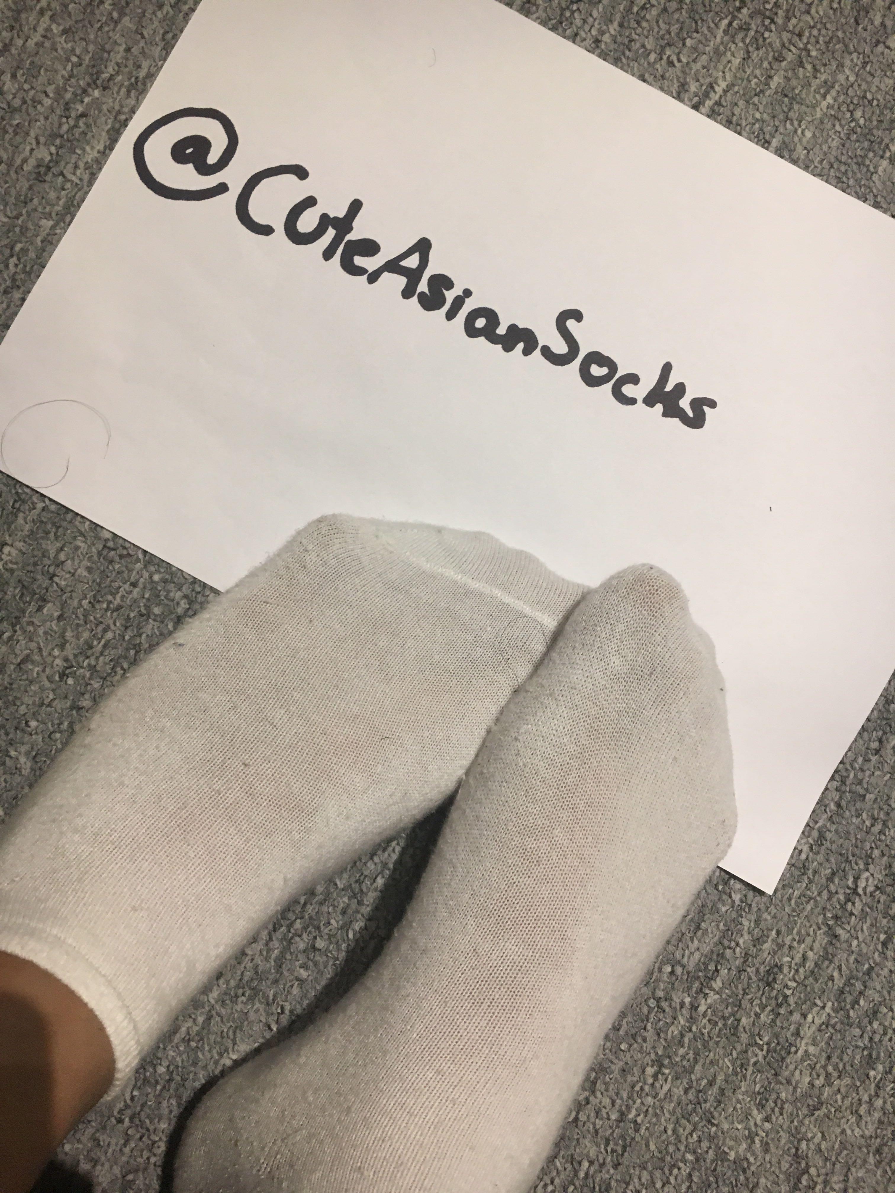 Smell them, DMs are welcome | Scrolller