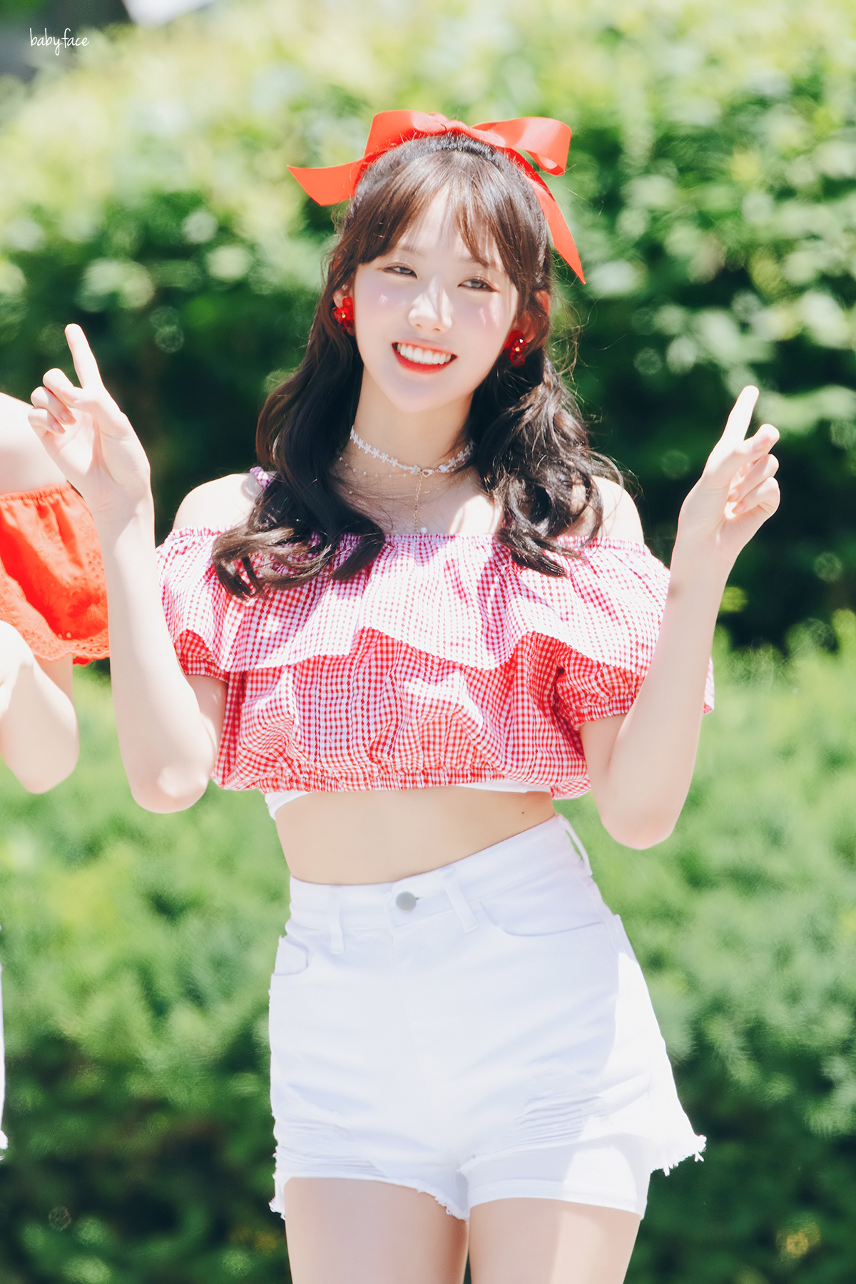 Smiley Red-bow Luda | Scrolller