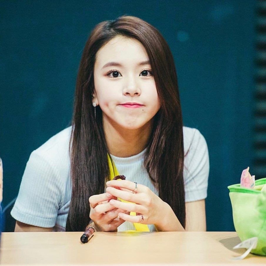 Smirking Chae | Scrolller