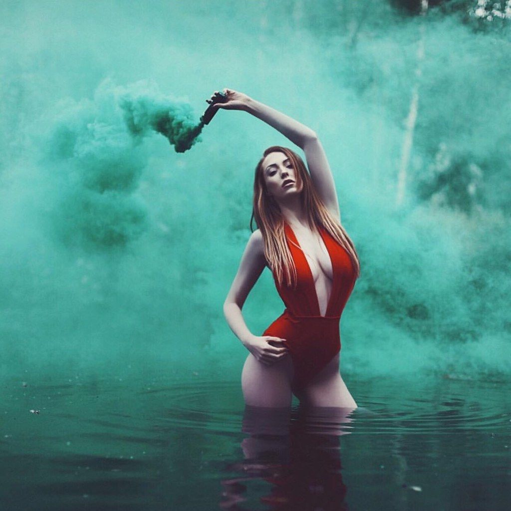 Smoking hot | Scrolller