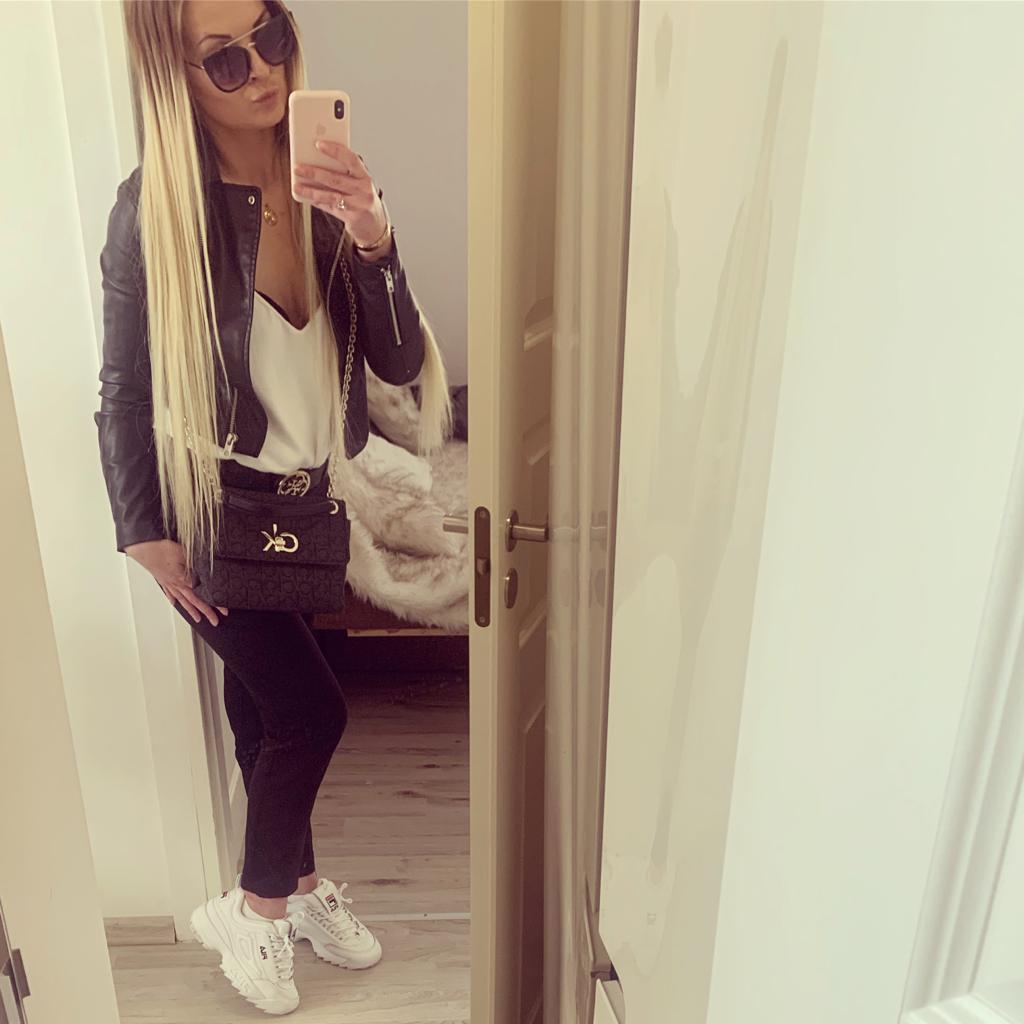 Snap SexyKatz1 | Scrolller