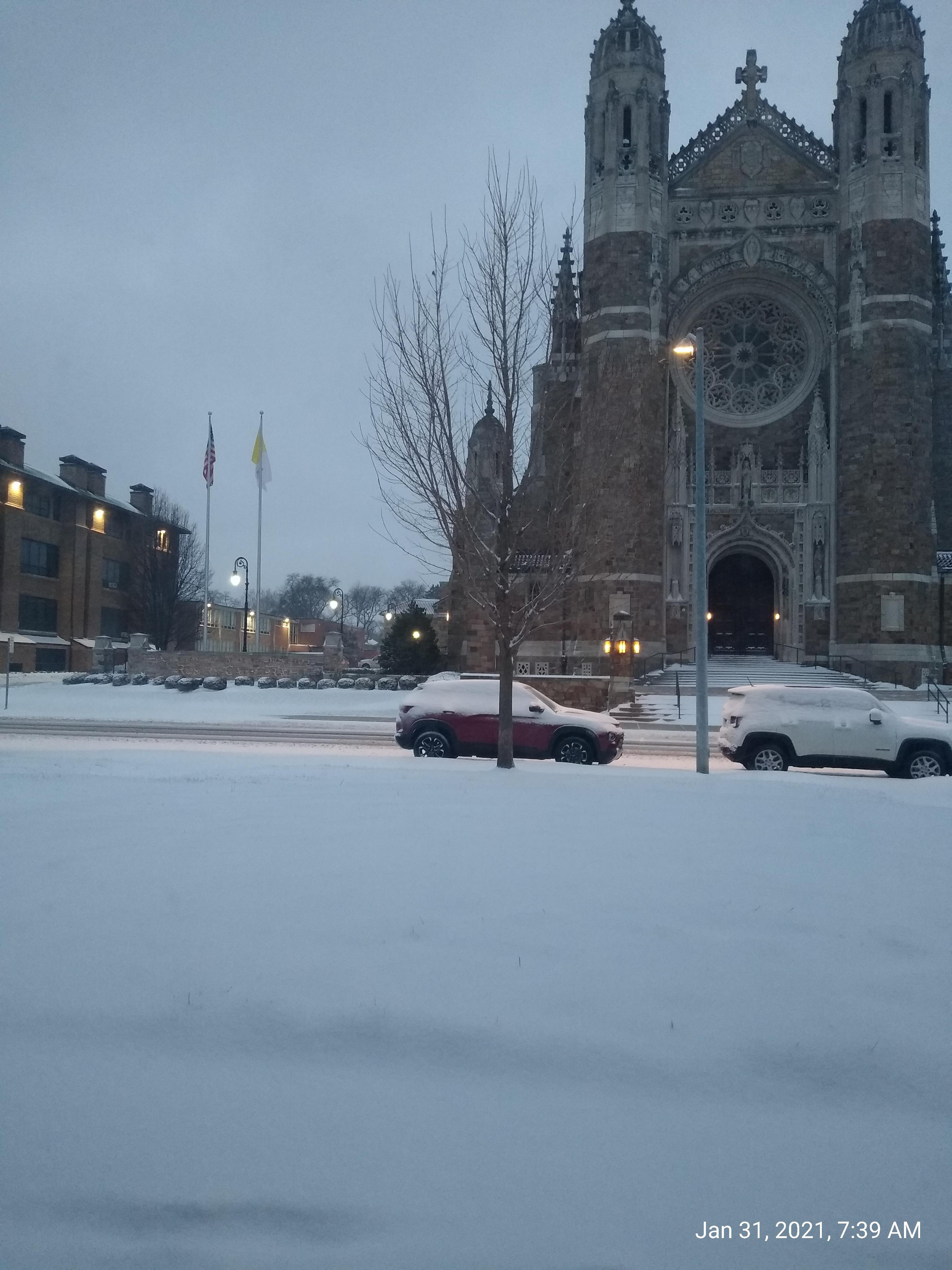 Snowfall in Toledo, Ohio. (OC) | Scrolller