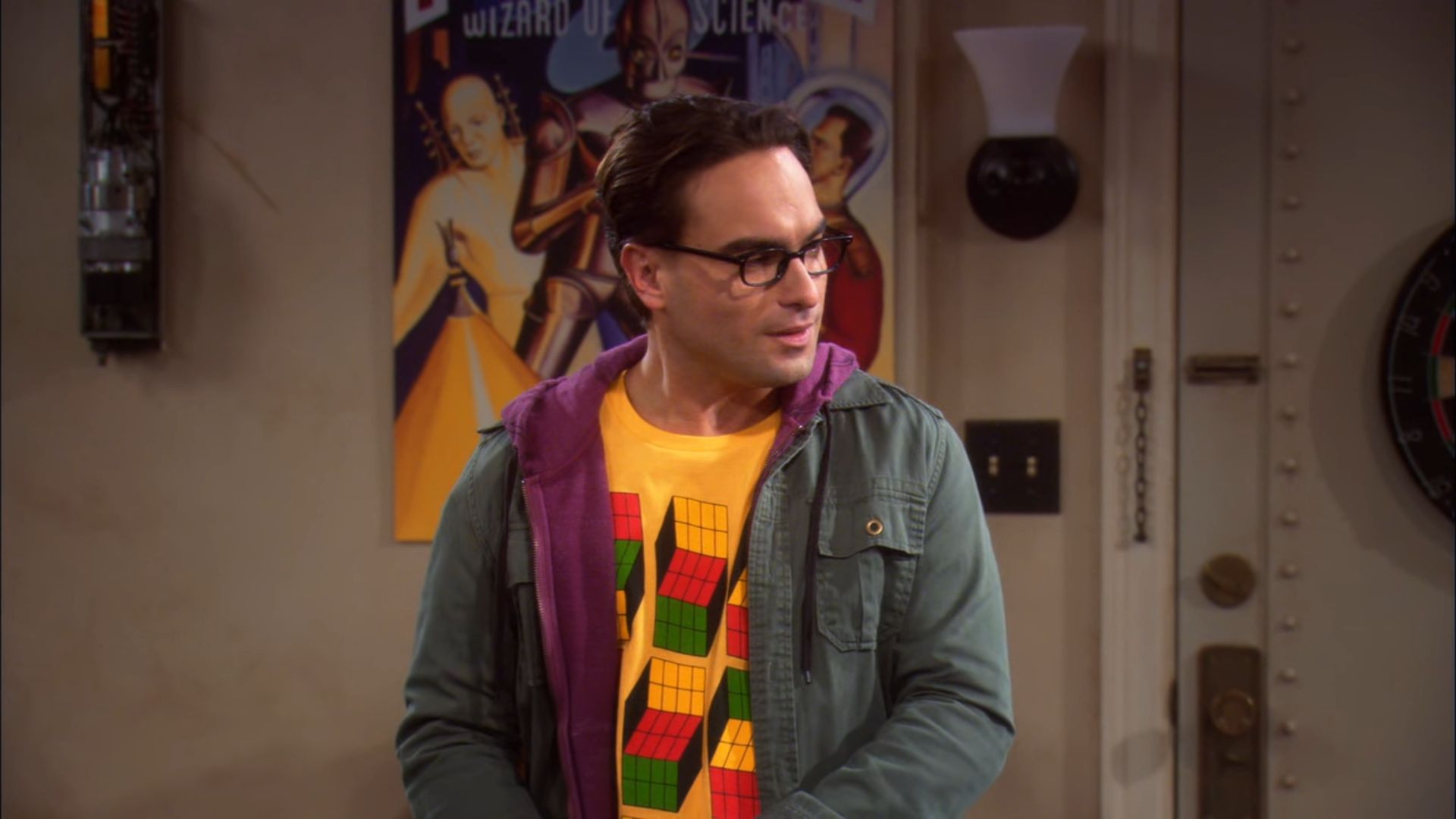 So I just noticed that Leonard is wearing Sheldons shirt. S2: Ep. 3 | Scrolller