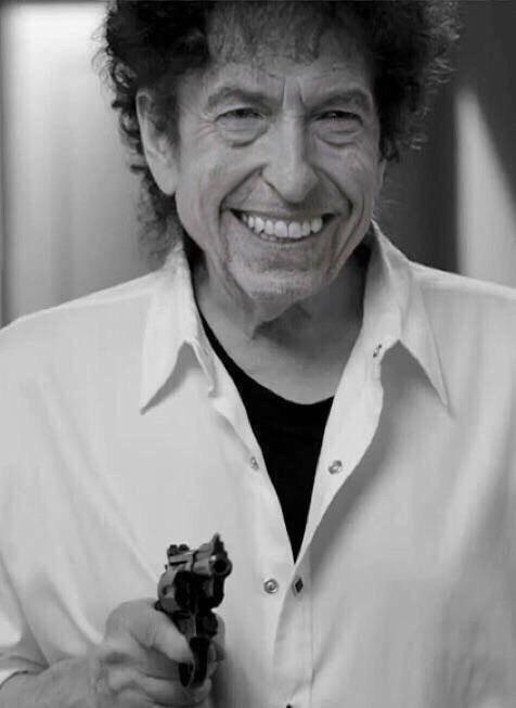 So long honey bee | Scrolller