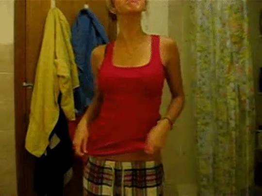 So Perky (x-post from r/adorableneongirls) | Scrolller