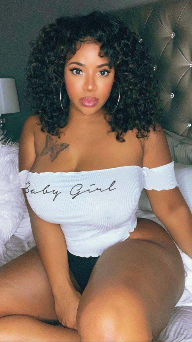 So Thiccc | Scrolller