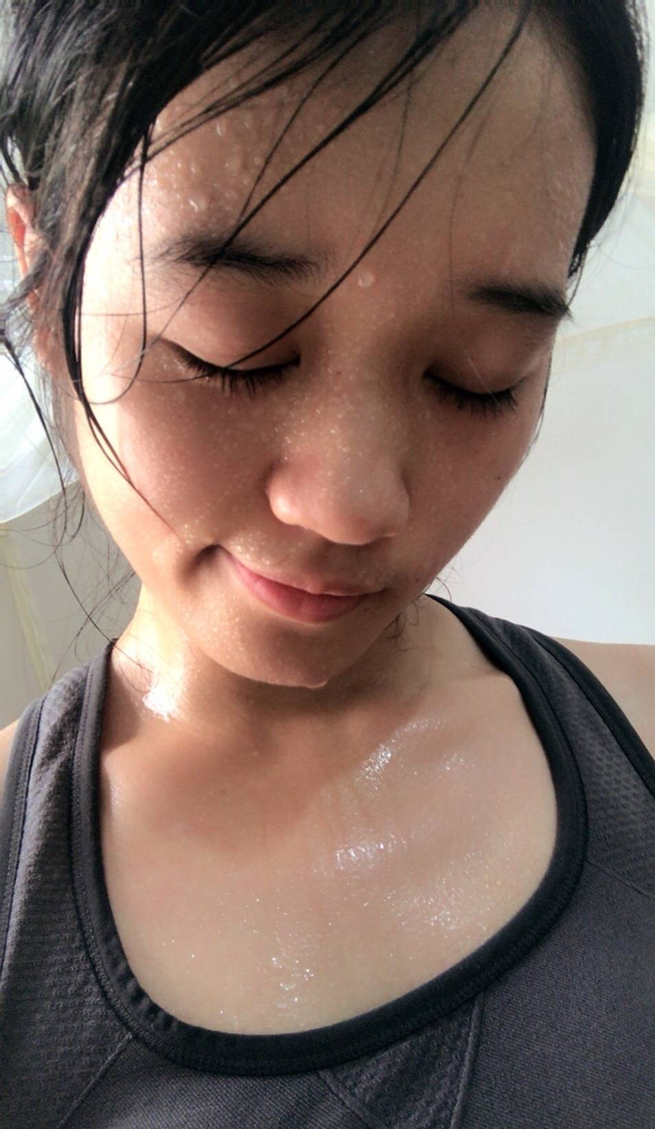 Soaked in sweat | Scrolller