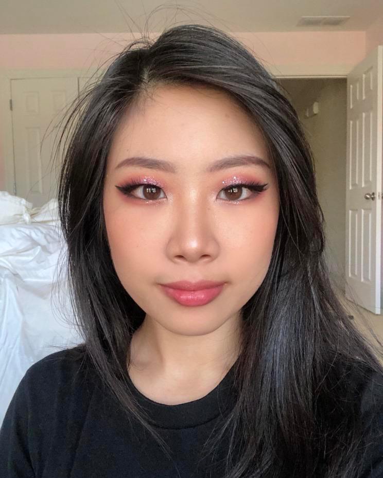 Soft Bubblegum Makeup Look | Scrolller