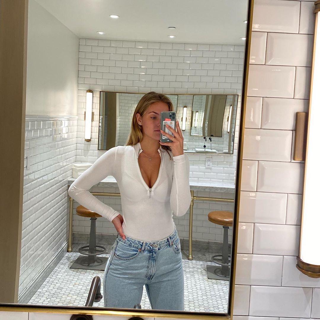 sofya zhuk | Scrolller