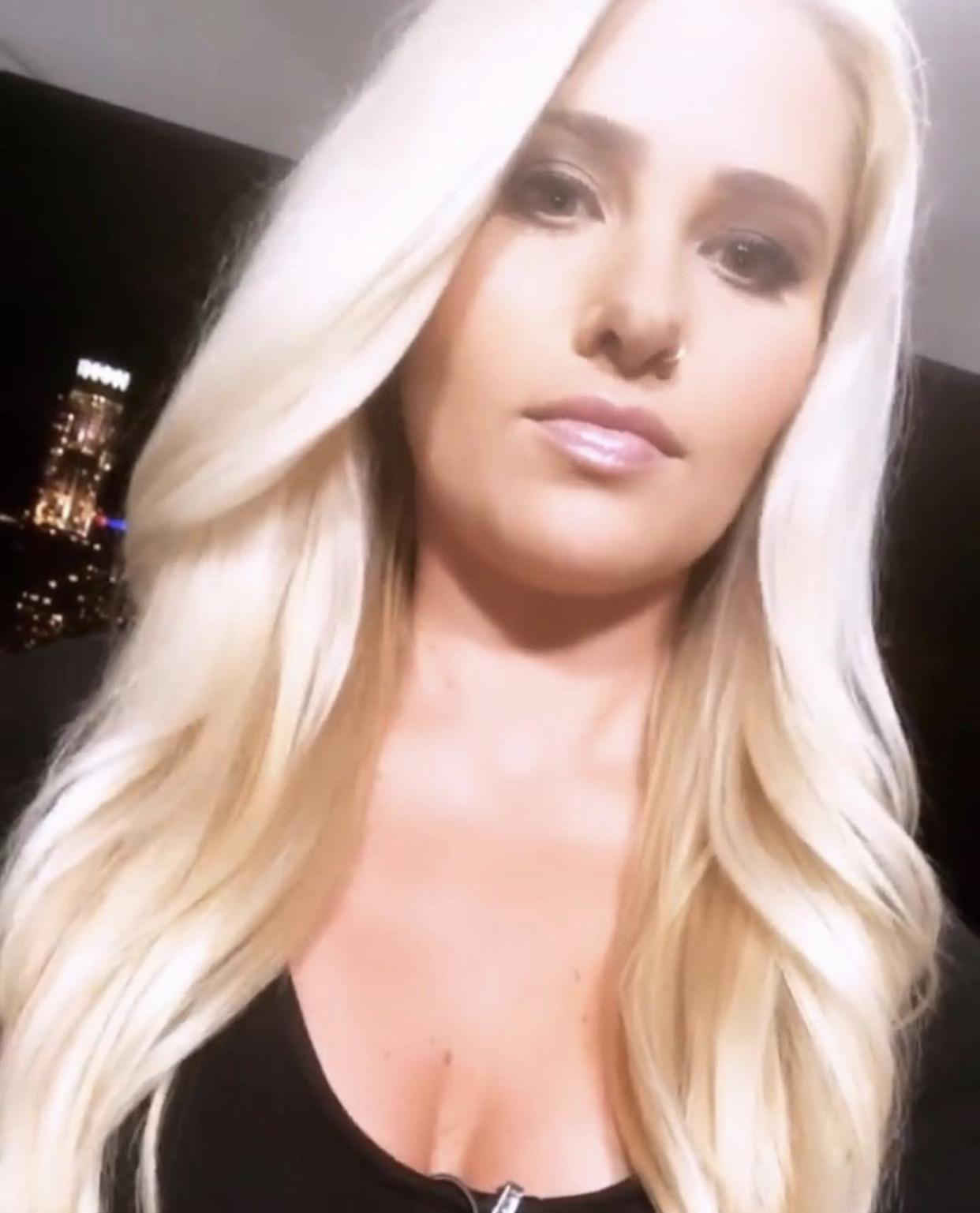 Solid Cleave | Scrolller