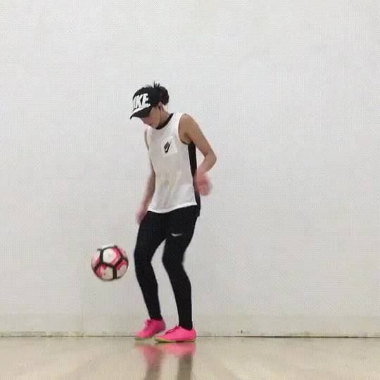 Some fancy footwork | Scrolller