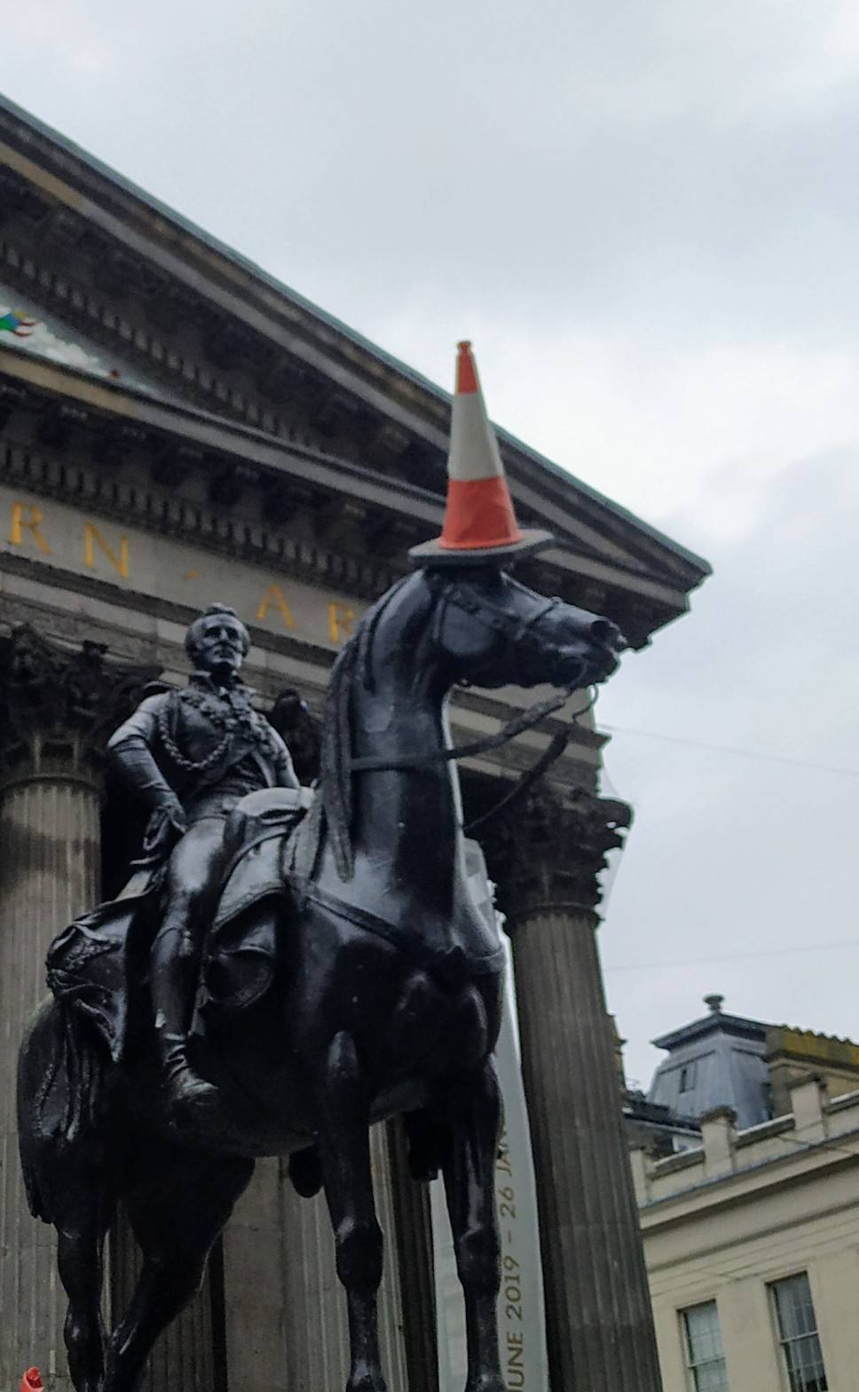 Something not quite right here... | Scrolller