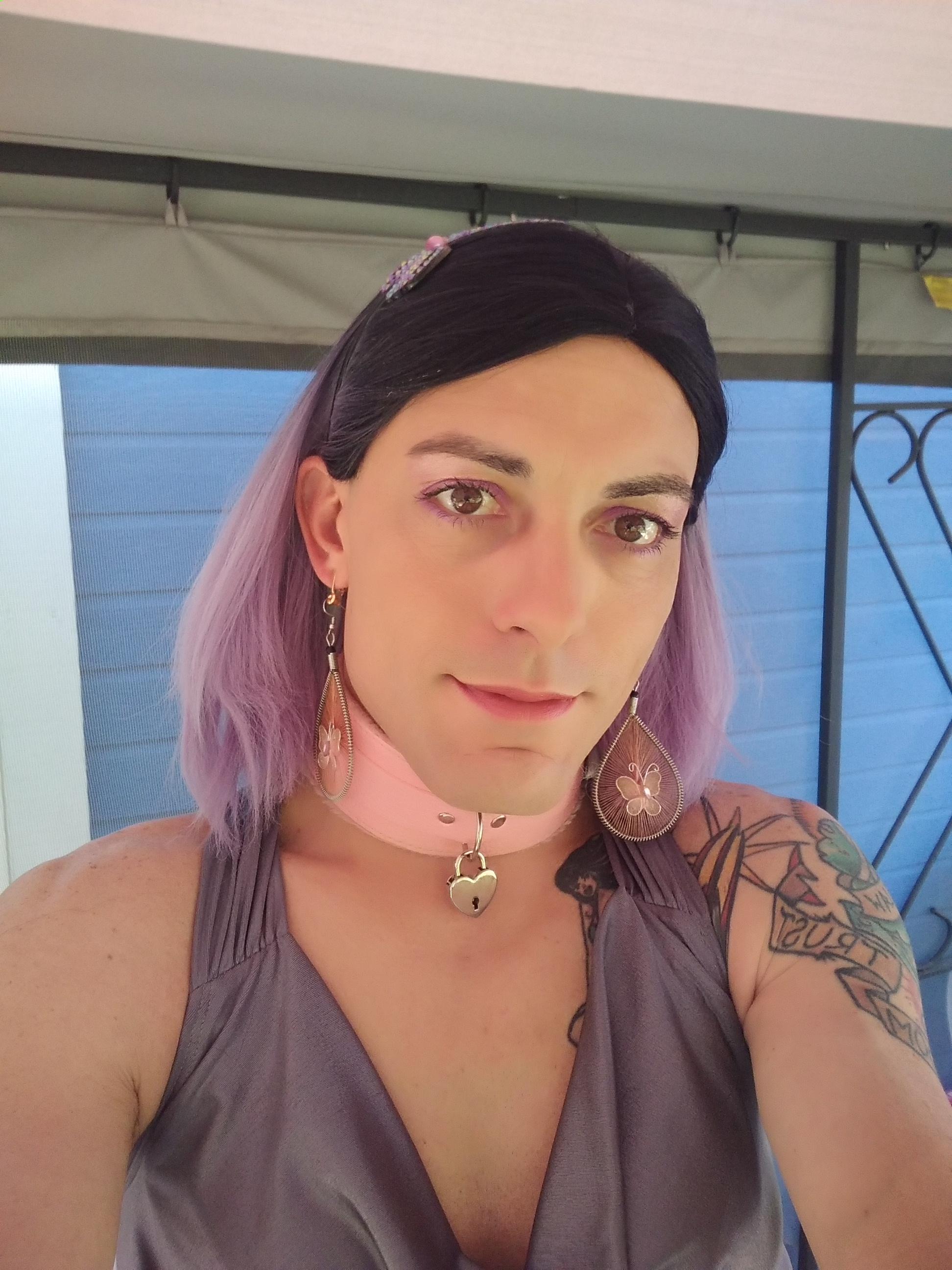 Sooooo happy my wife allows me to enjoy girly stuff ☺️💕 | Scrolller