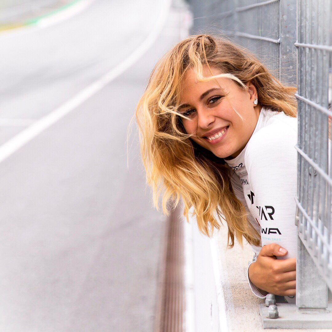 Sophia Floersch - German Racing Driver | Scrolller