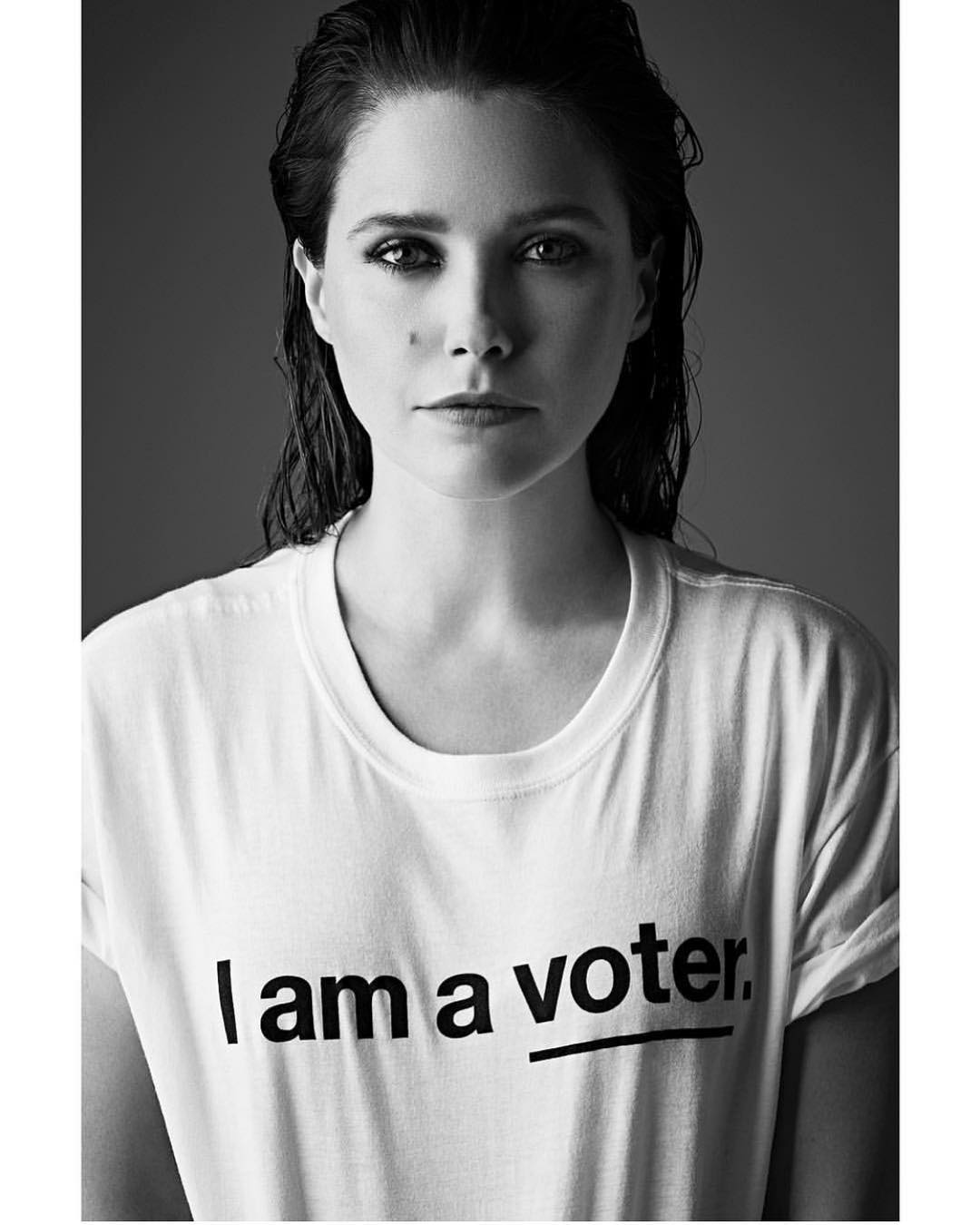 Sophia Is A Very Sexy Voter Scrolller