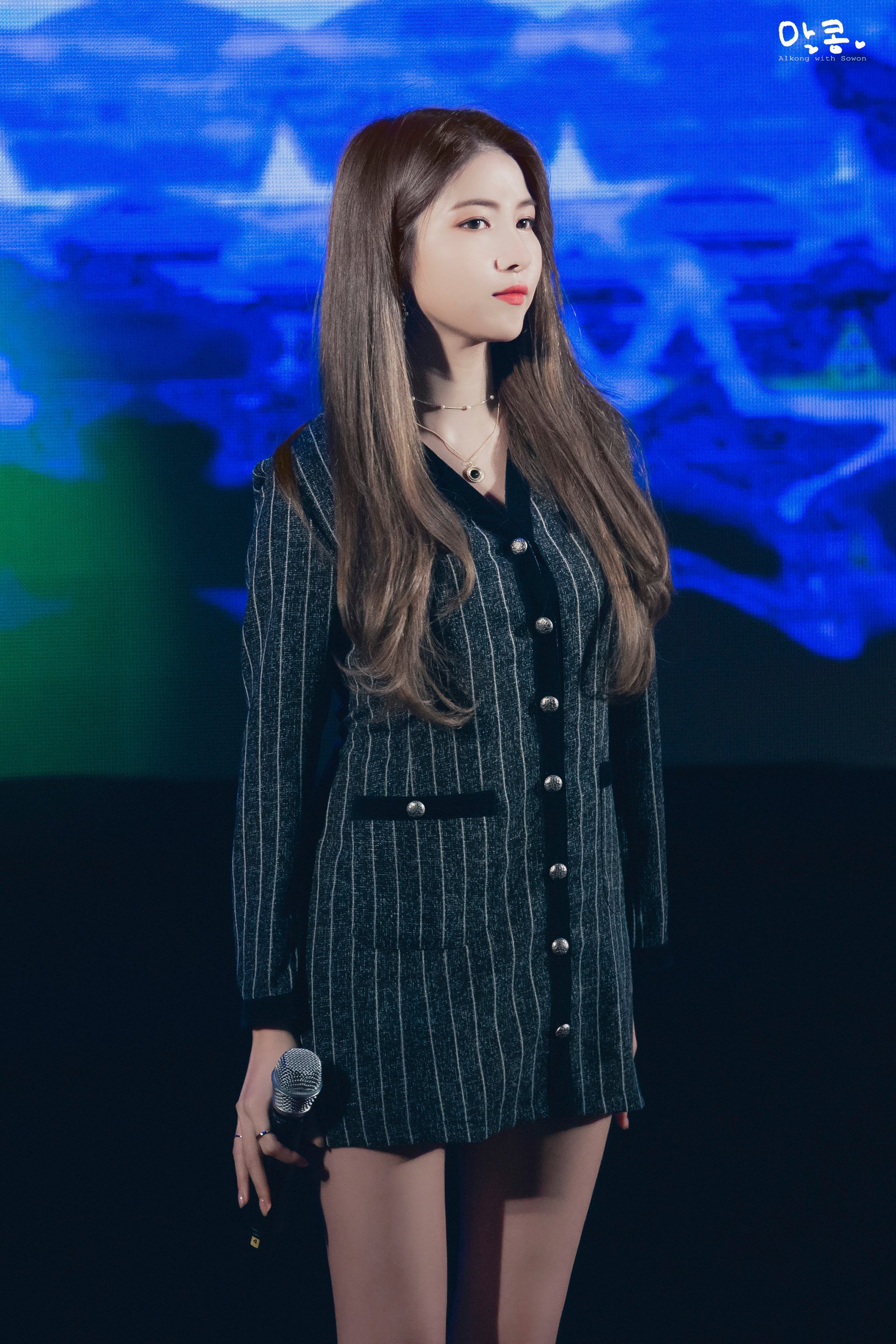 Sowon | Scrolller