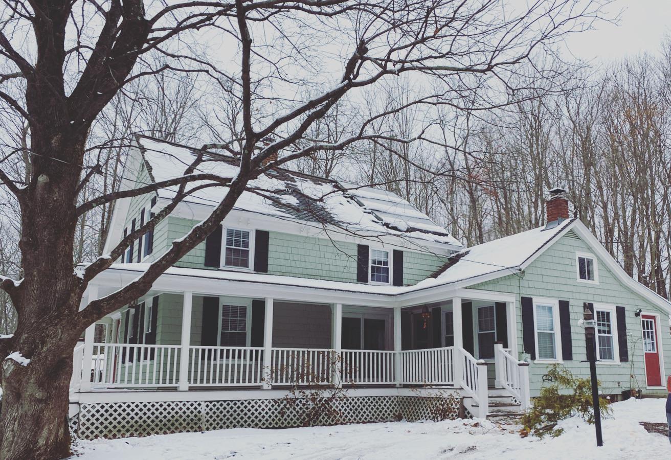 Spencer, Ma Colonial Farmhouse. | Scrolller