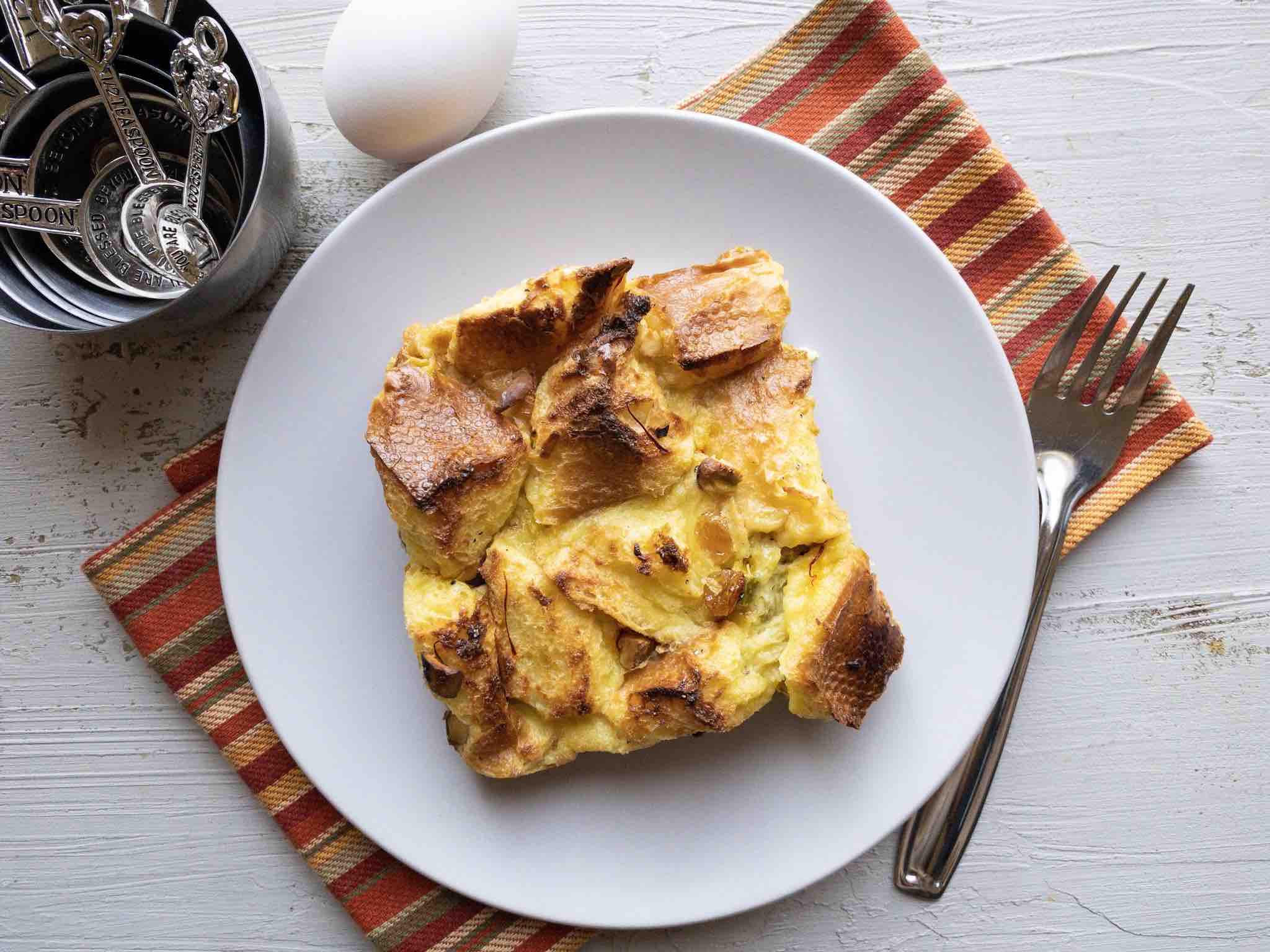 Spiced Bread Pudding | Scrolller