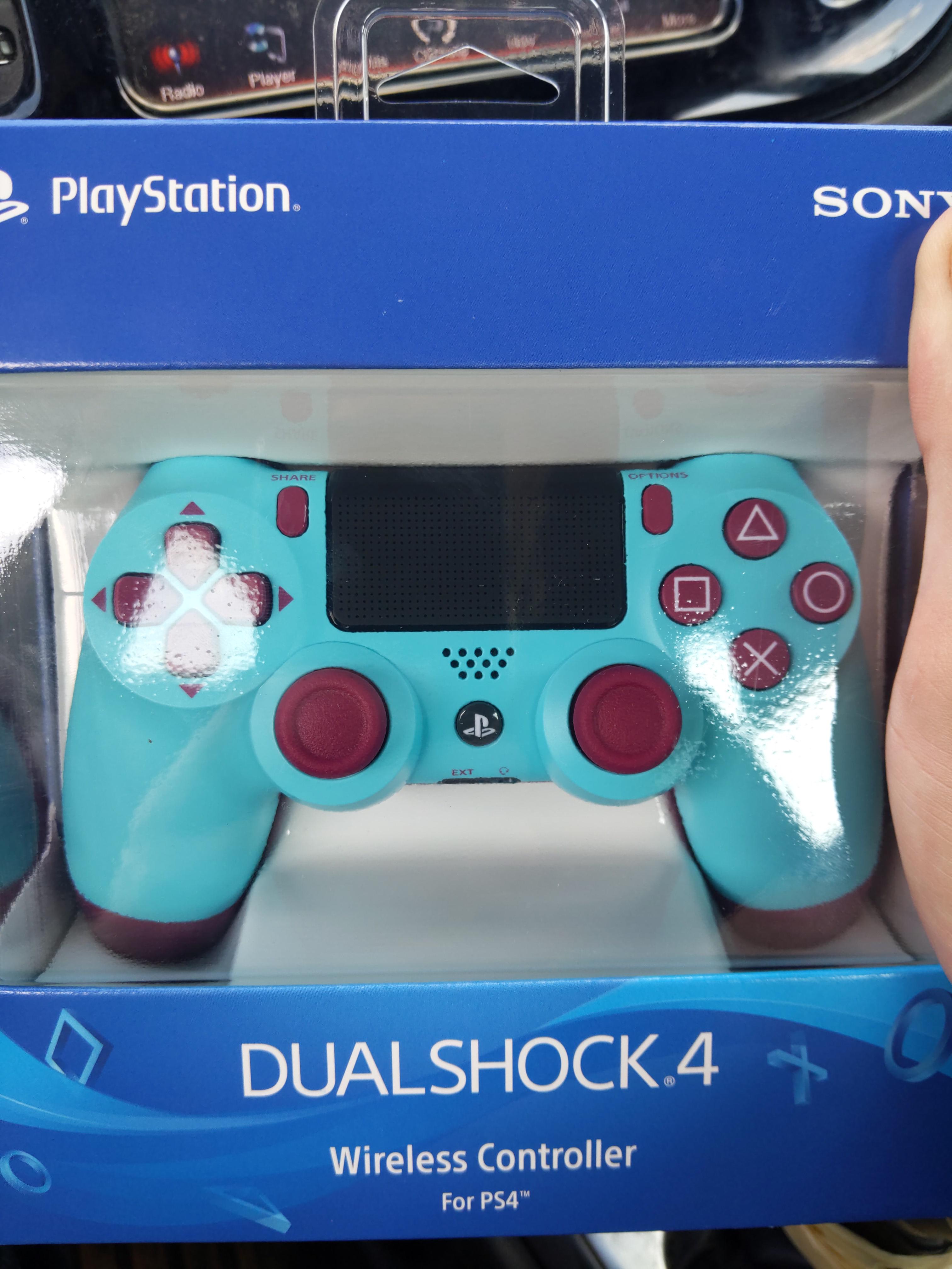 Spider-Gwen PS4 controller. | Scrolller