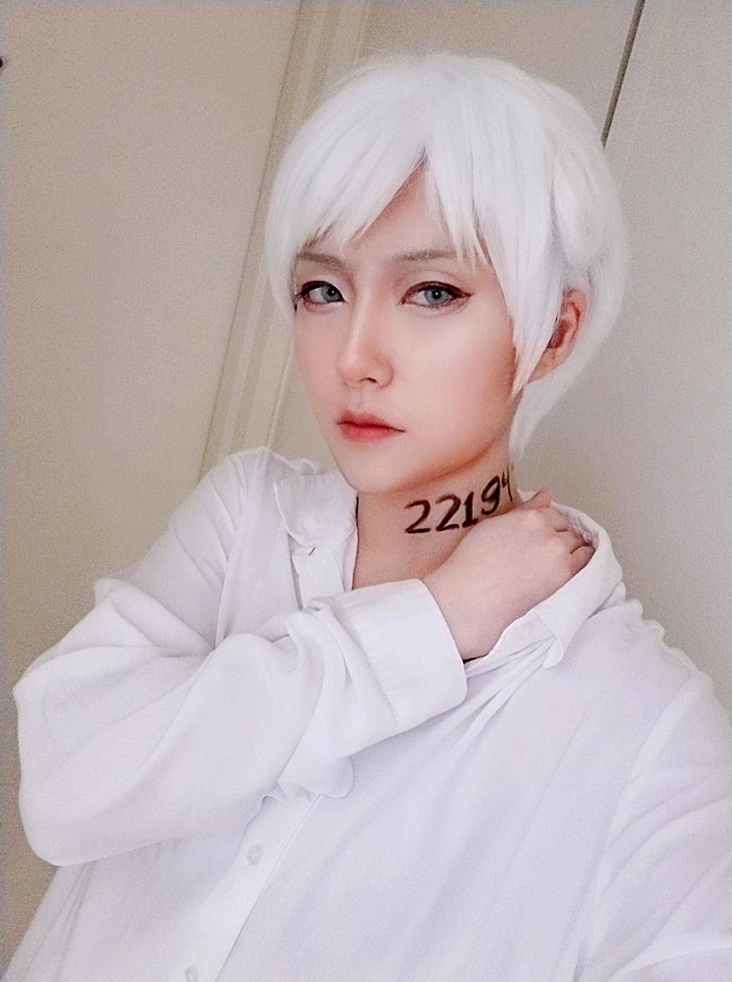 [Spoilerless] happy birthday norman!! 🤧💖 i did a cosplay of him today | Scrolller