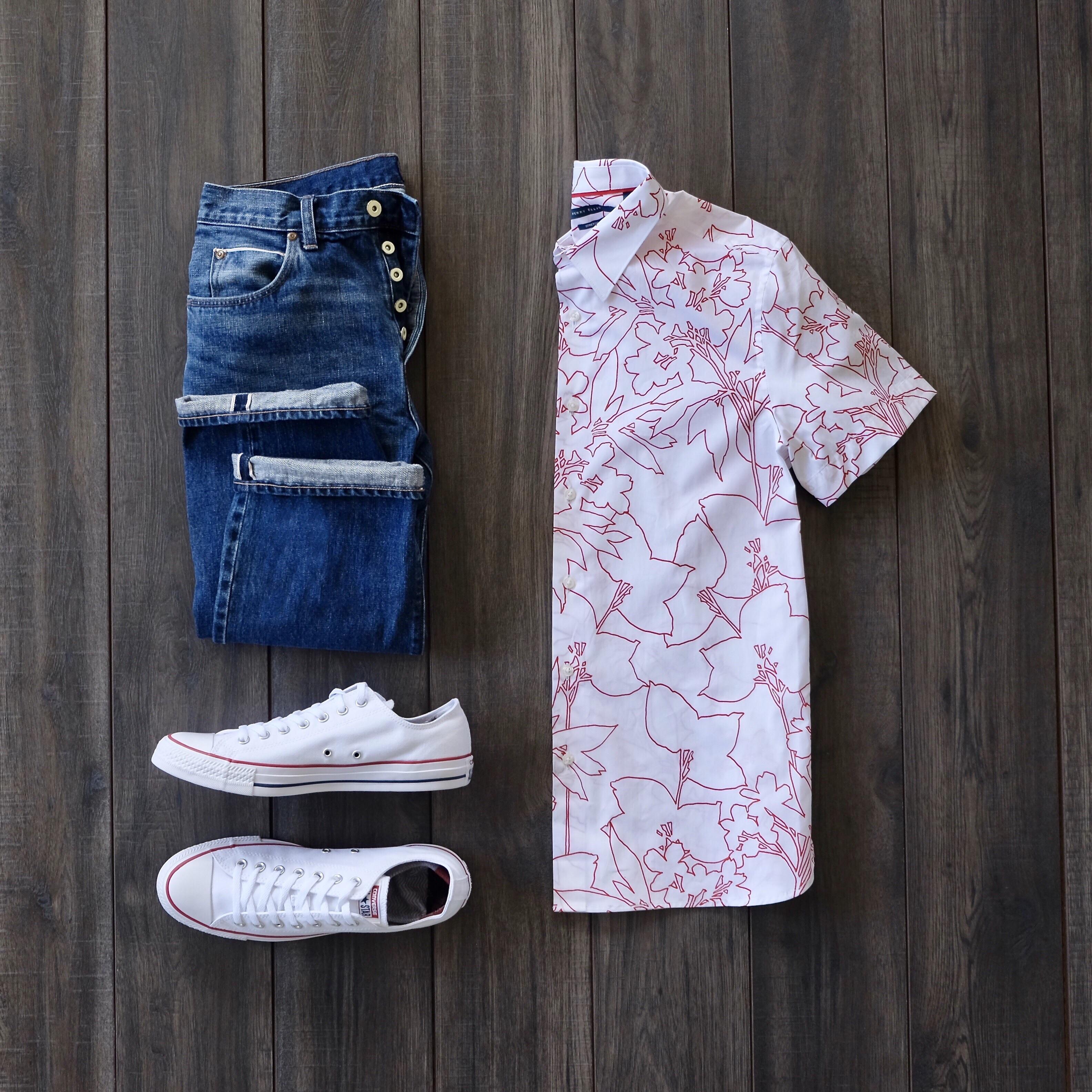 Spring style inspiration with a floral shirt | Scrolller