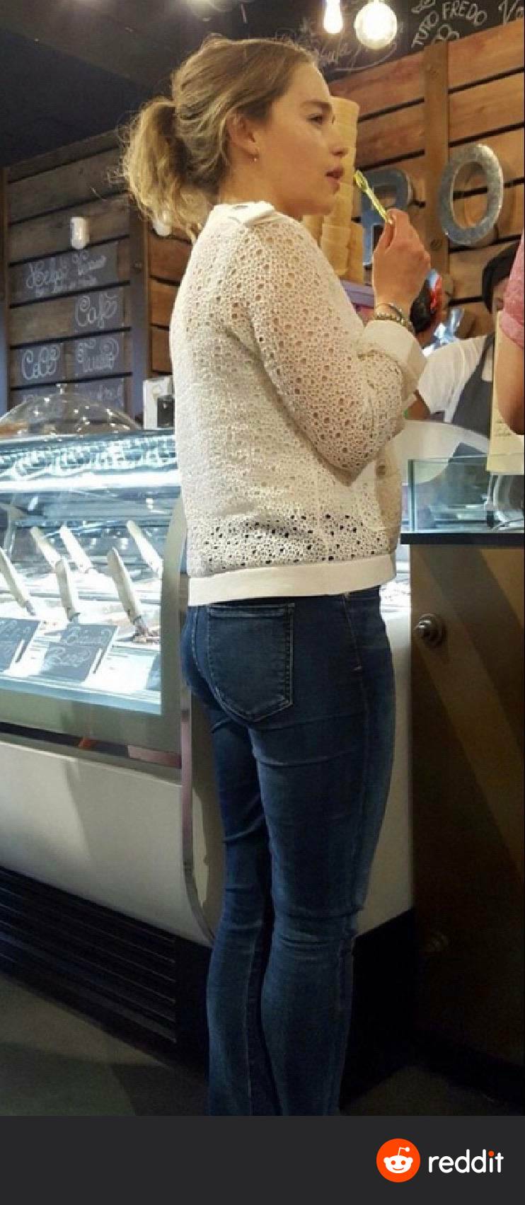 Standing in line | Scrolller