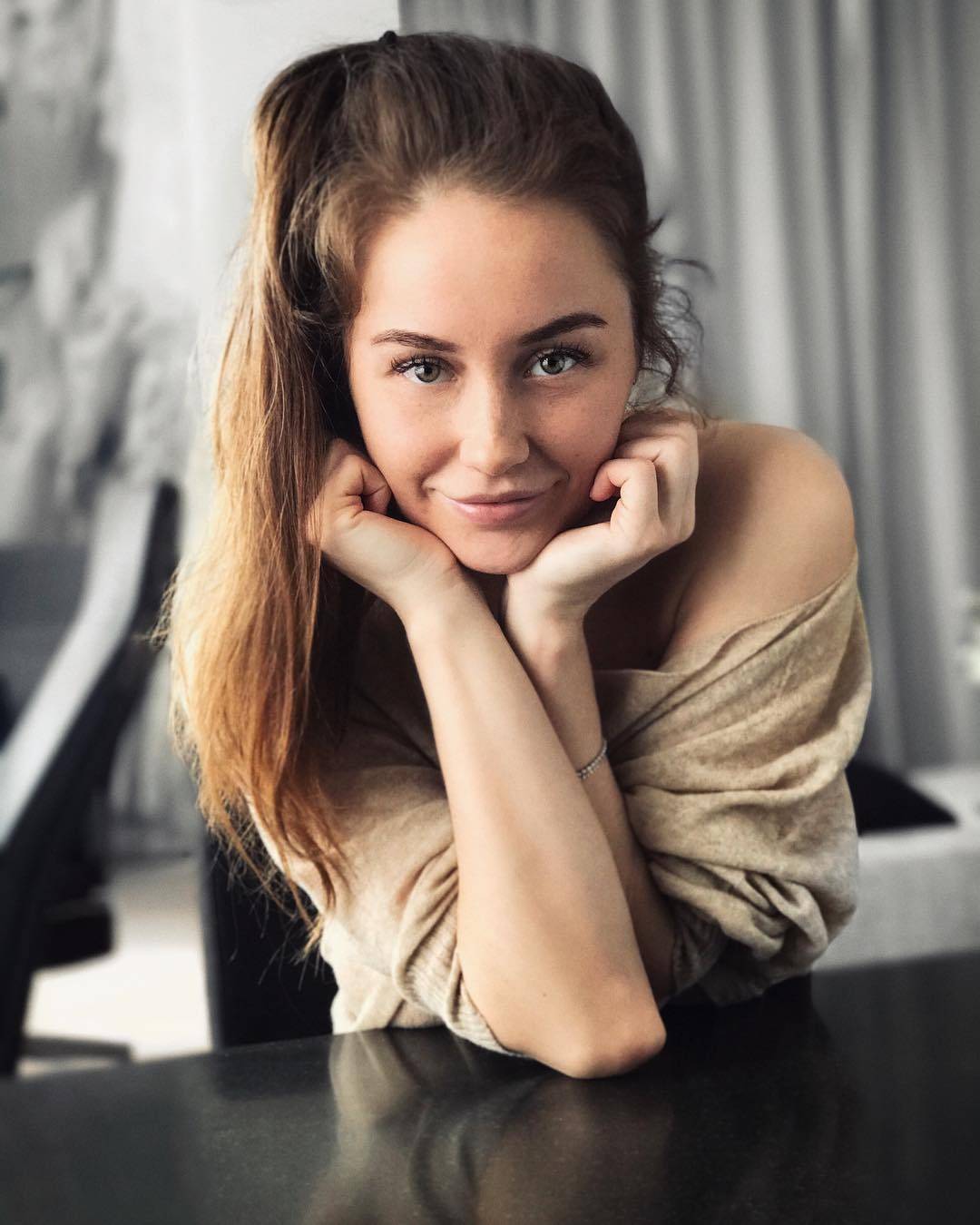 Staring Beauty | Scrolller