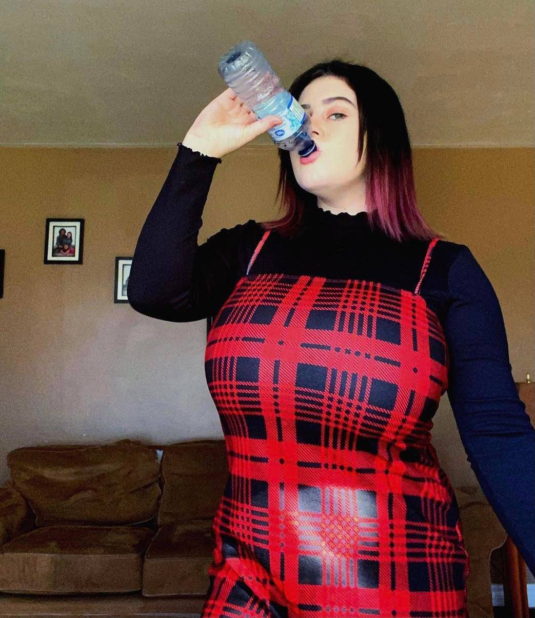 Stay hydrated 💧 | Scrolller