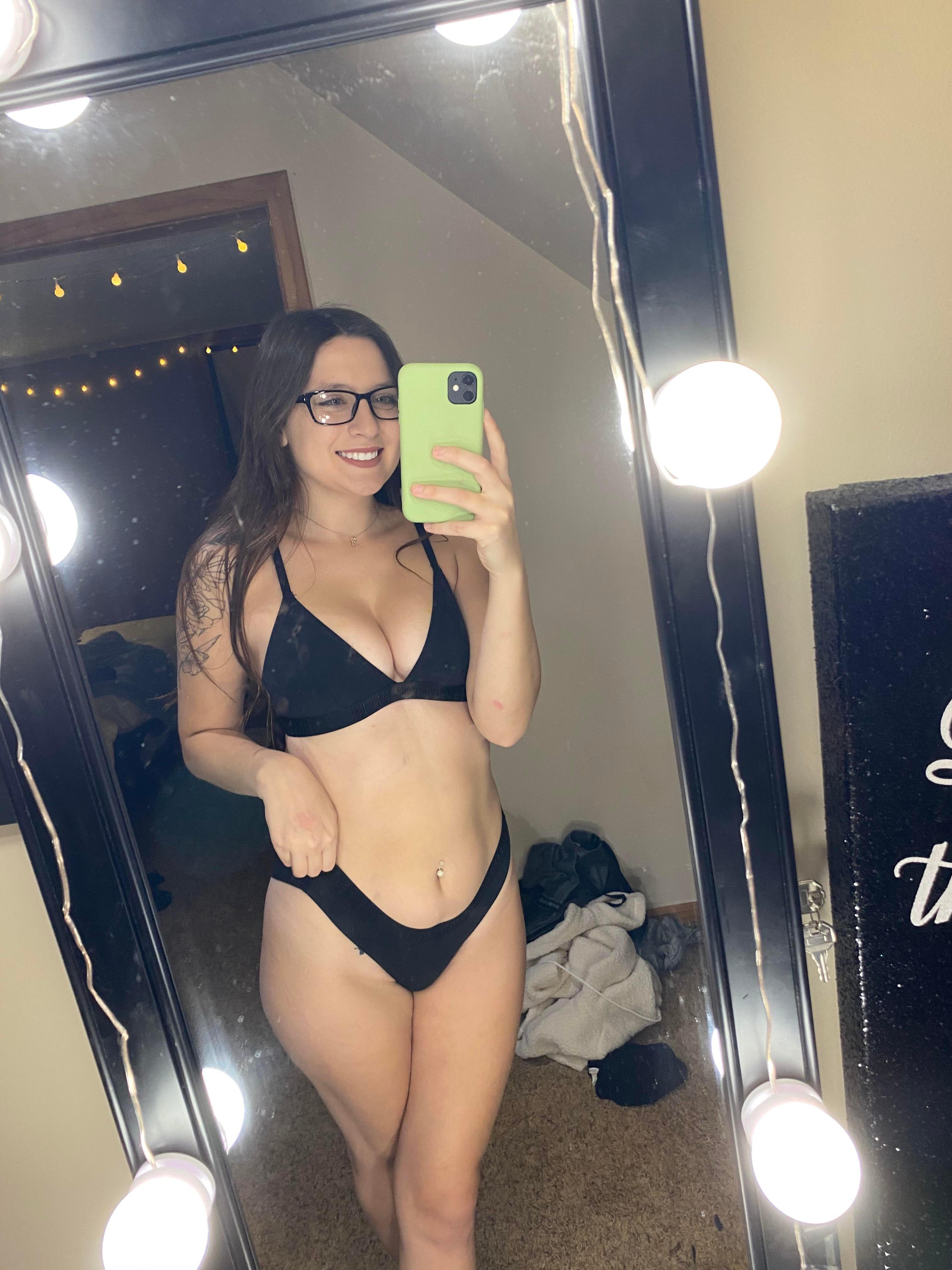 Staying in tonight 😌 | Scrolller