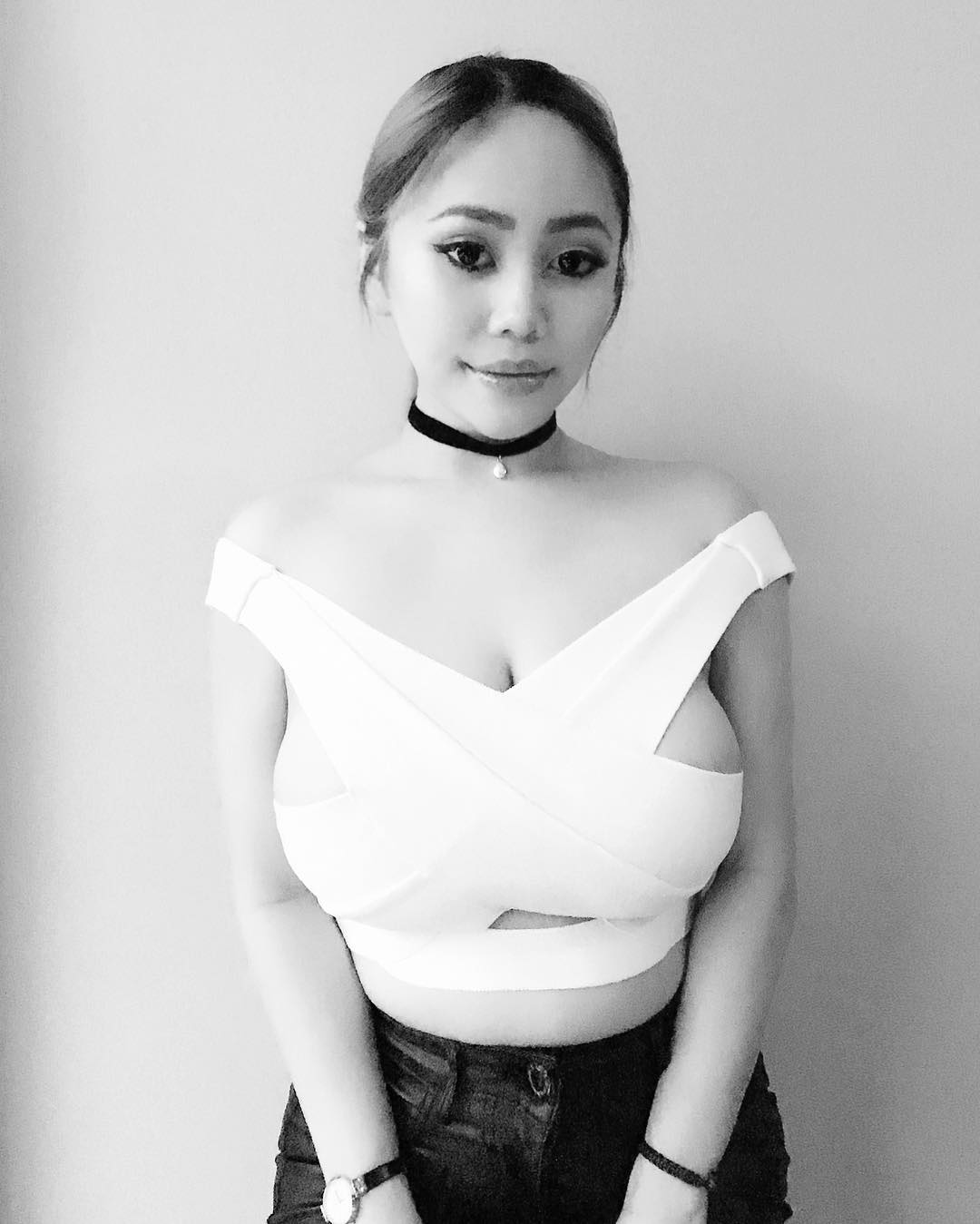 Stella Luong | Scrolller