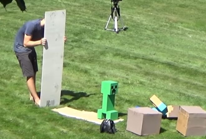 Step 1: Casually approach creeper | Scrolller