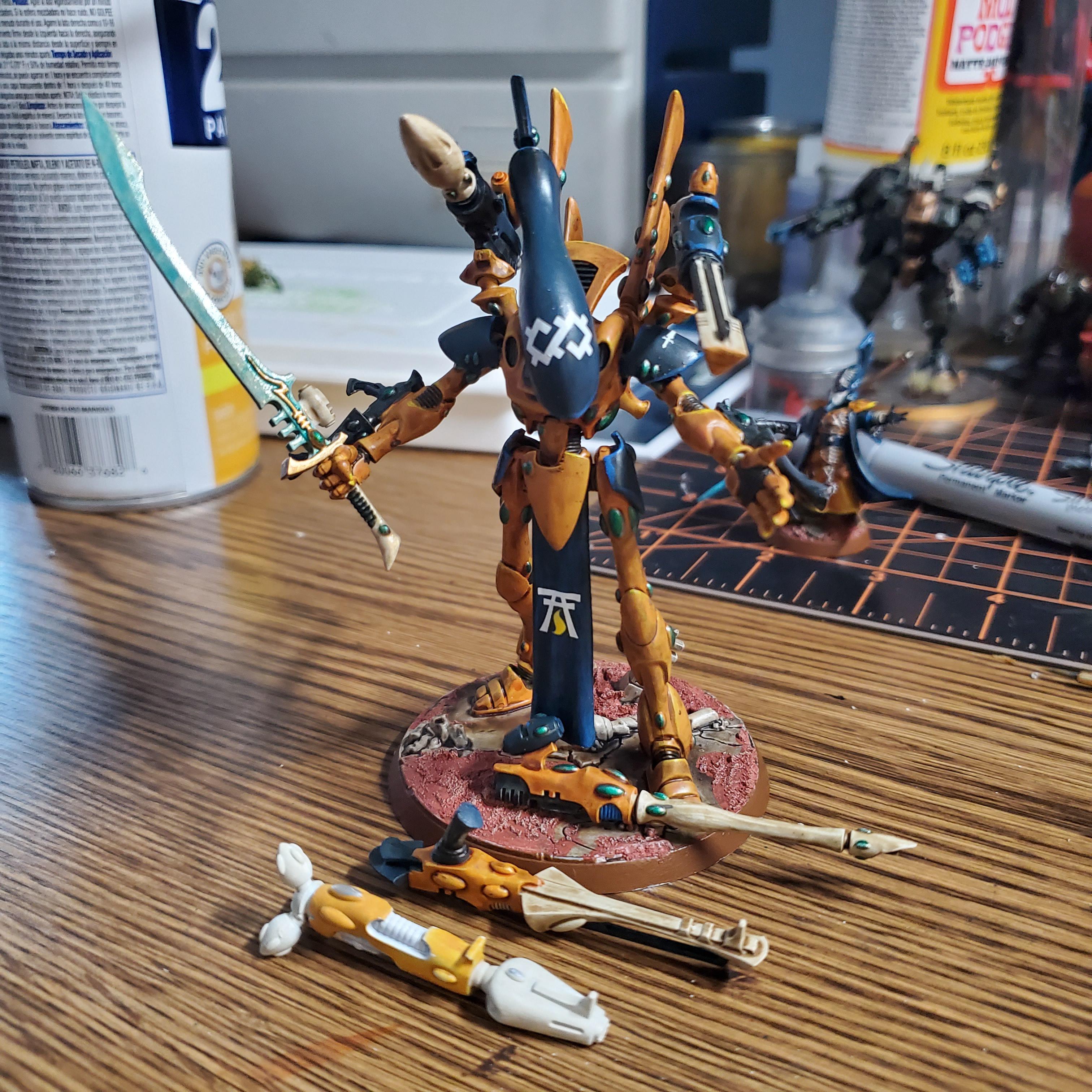Still working on some weapons, but my Wraithlord is finally done! | Scrolller