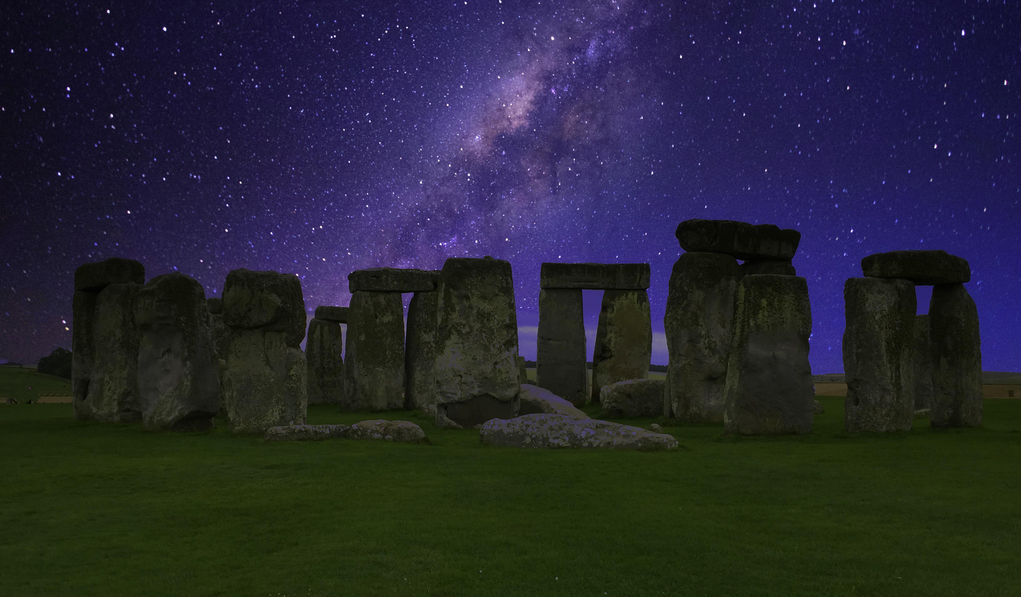 Stonehenge | Scrolller