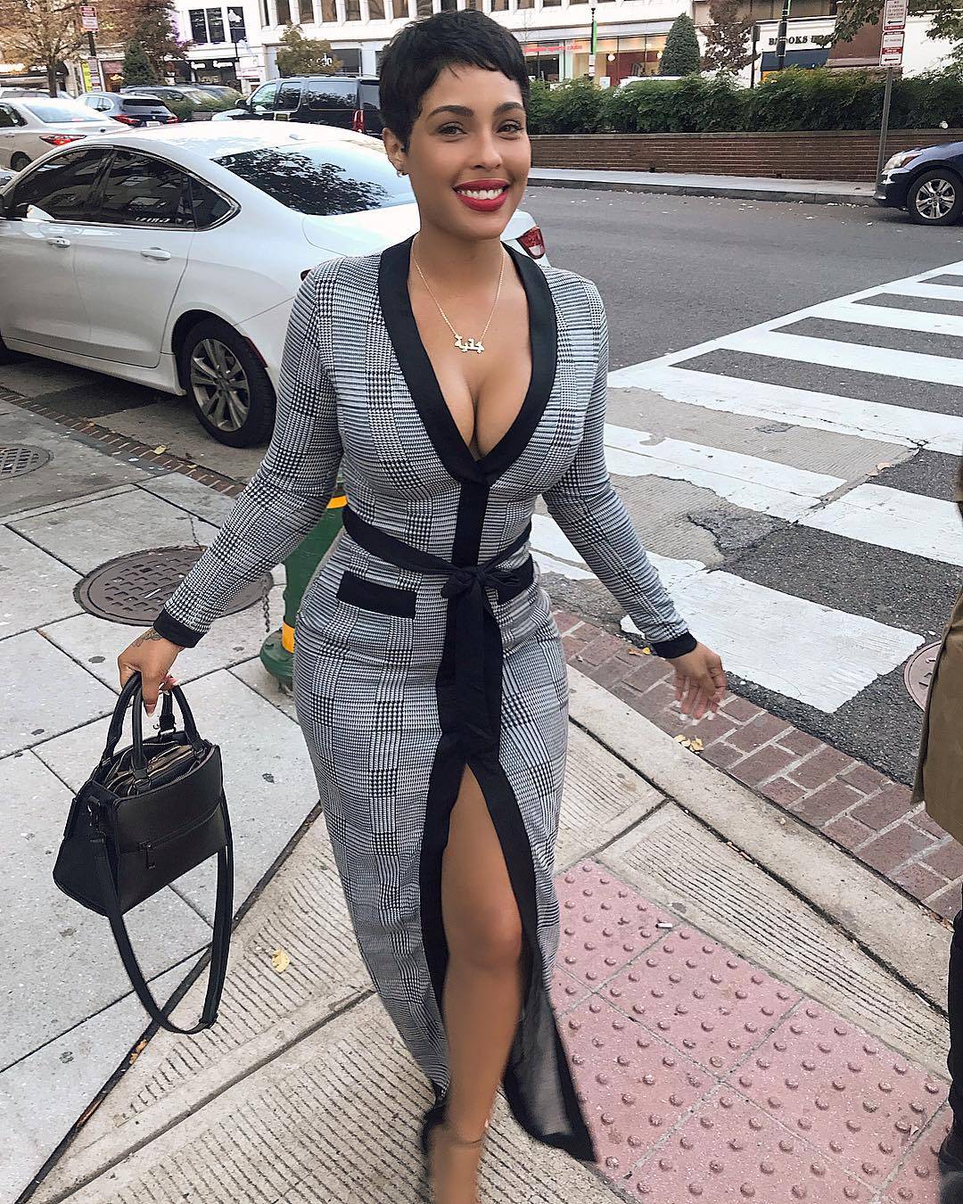 Stopping Traffic | Scrolller