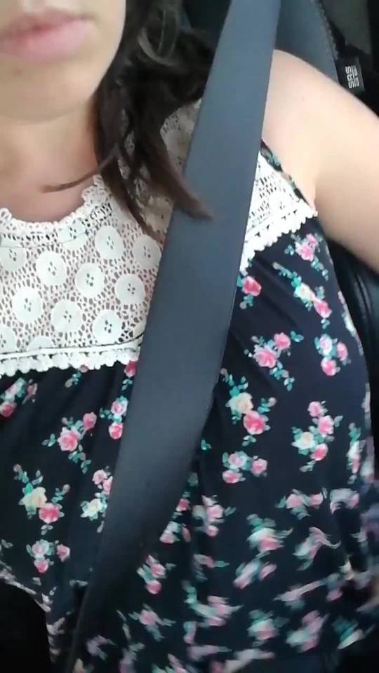 Stopping traffic for your Tuesday commute | Scrolller