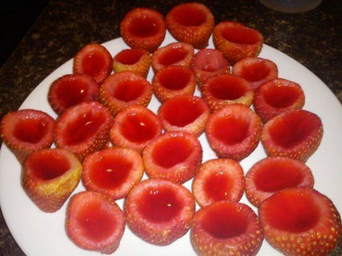 Strawberry Jello Shots | Scrolller