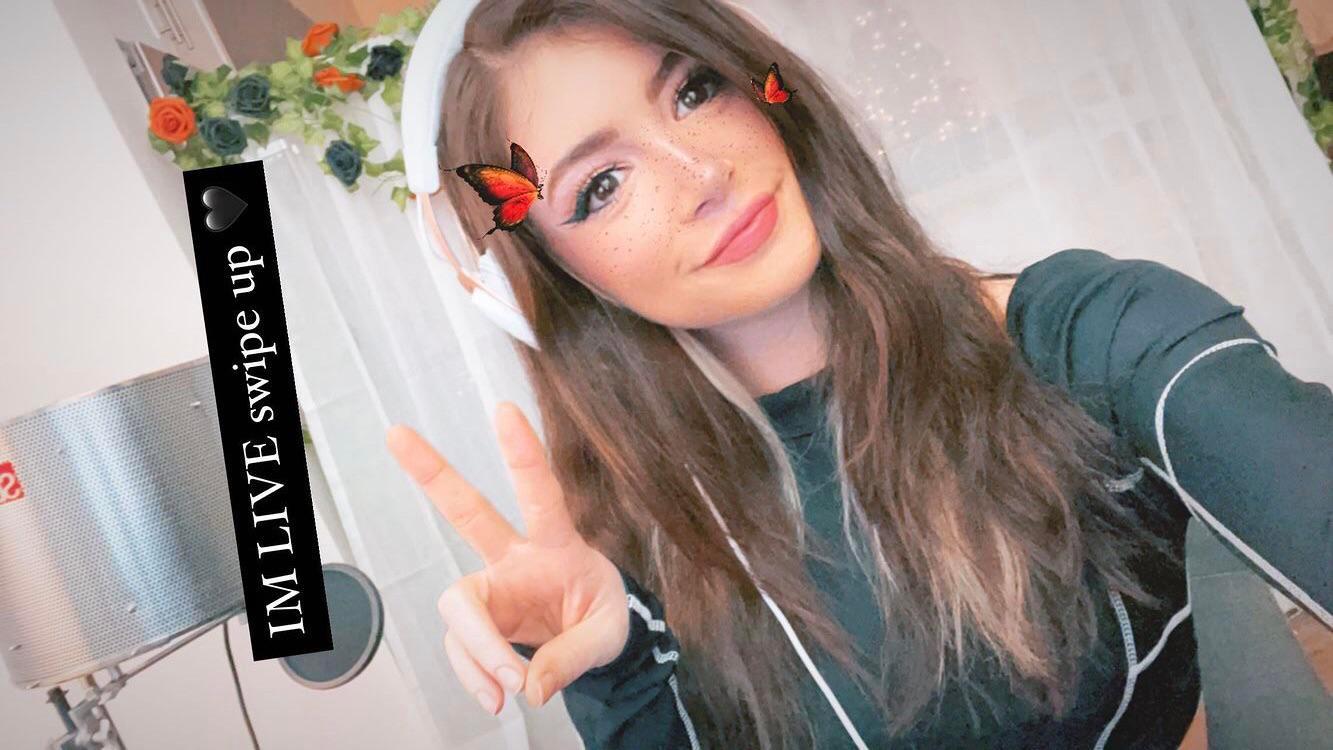 Streaming | Scrolller