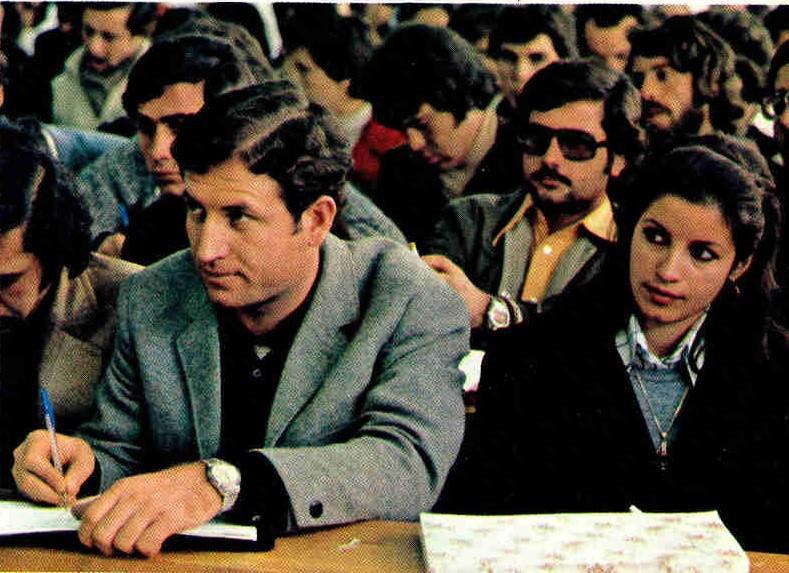 Students at the University of Damascus (Sept. 1978, National Geographic) | Scrolller