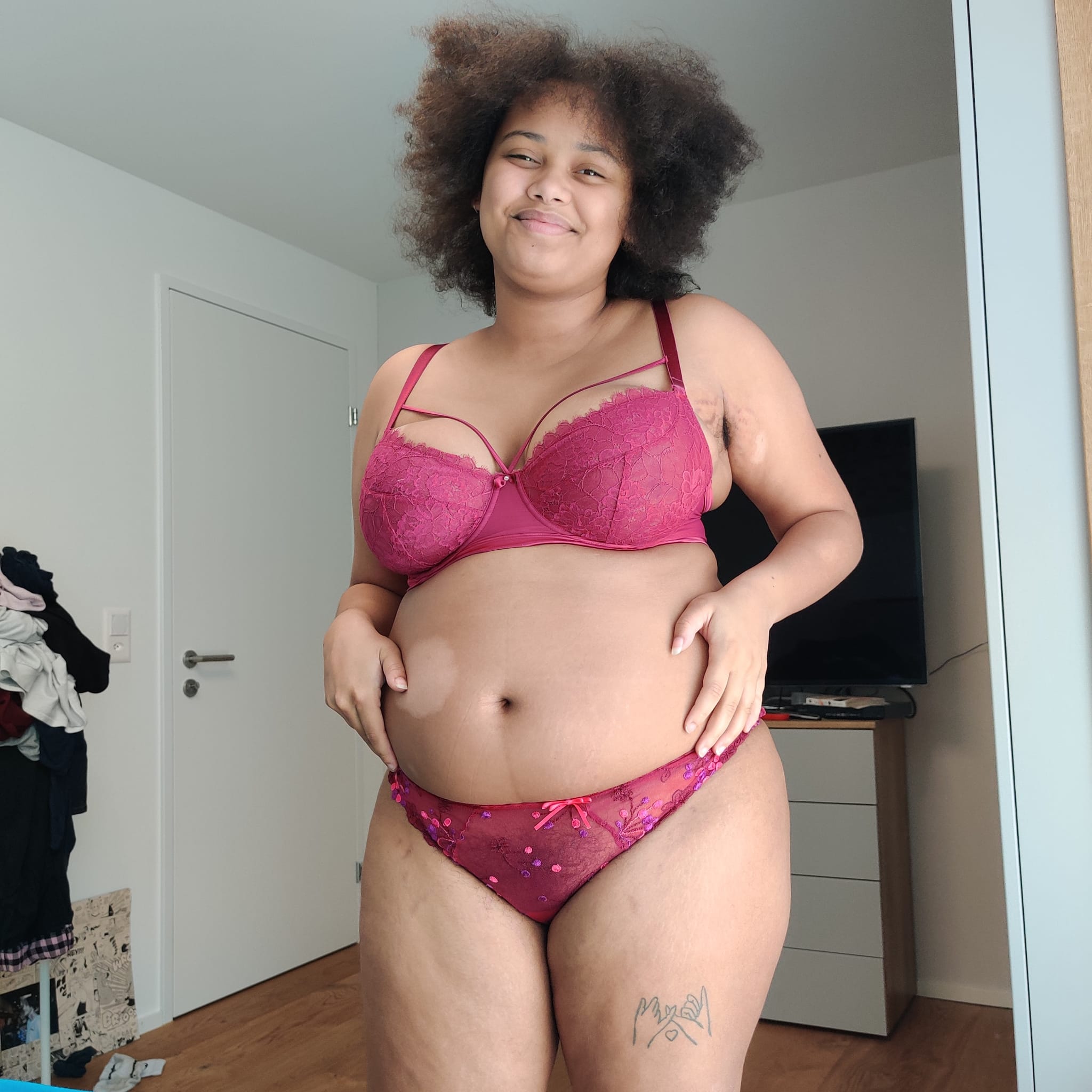 stuffing time🐷 | Scrolller