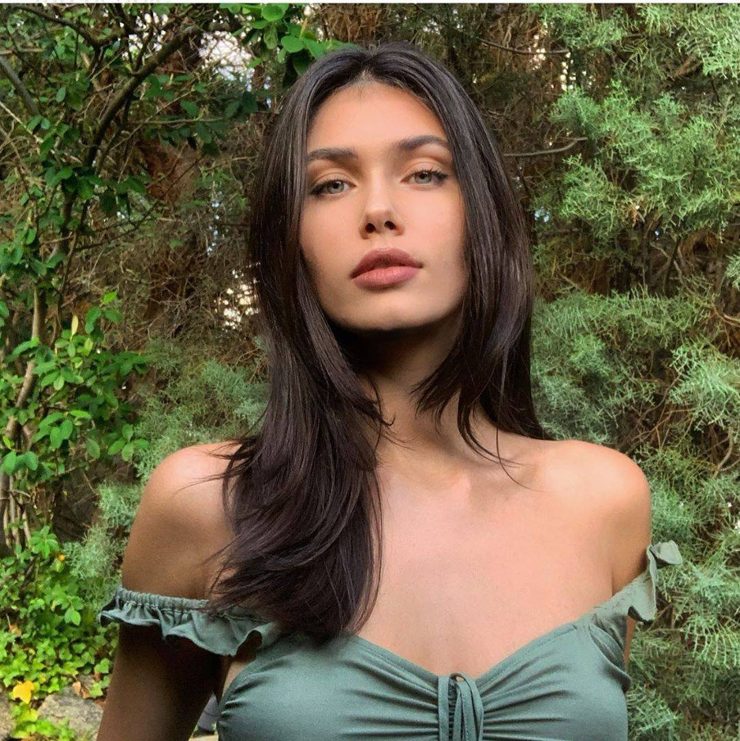 Stunning | Scrolller