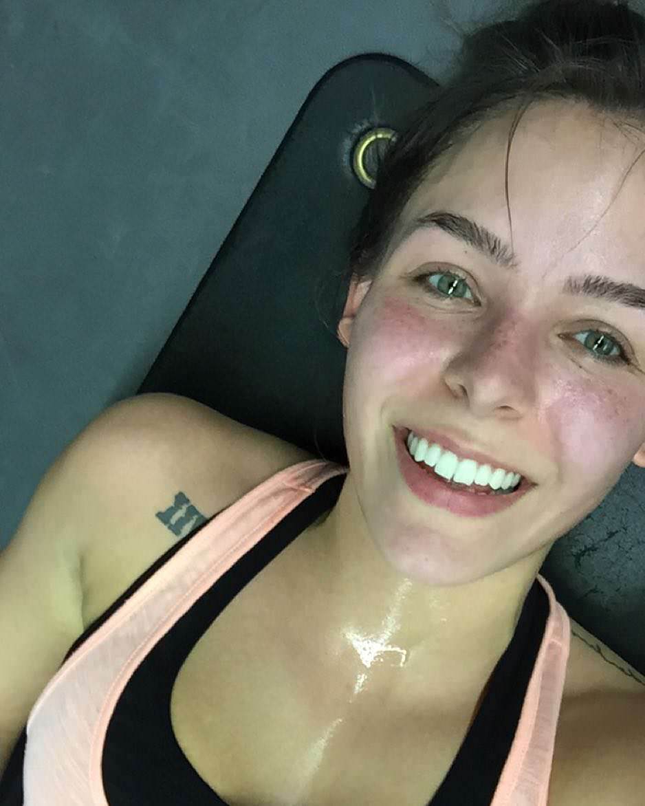 stunning green-eyed instagram user | Scrolller