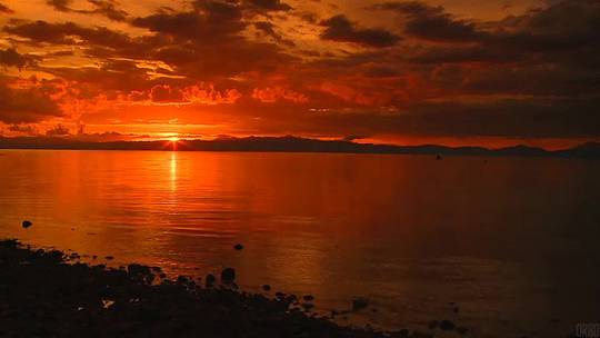 Stunning sunset over the ocean. | Scrolller